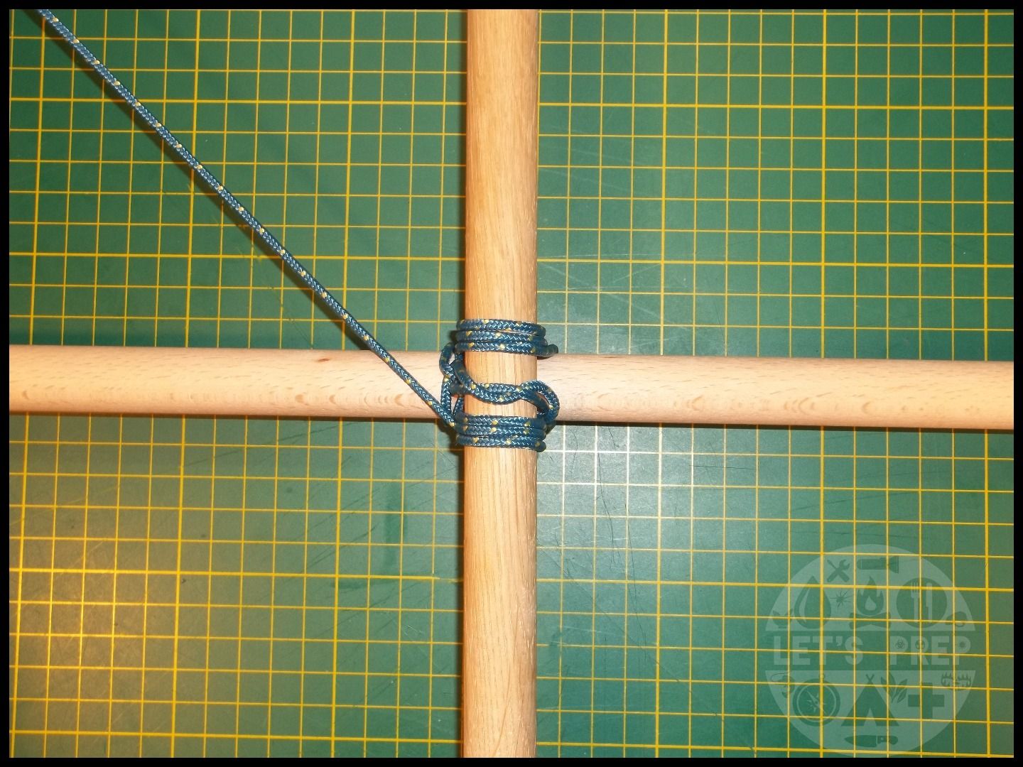 Quick Skills #4: How to Tie Lashings - Pt.1 Square Lashing : 7 Steps ...