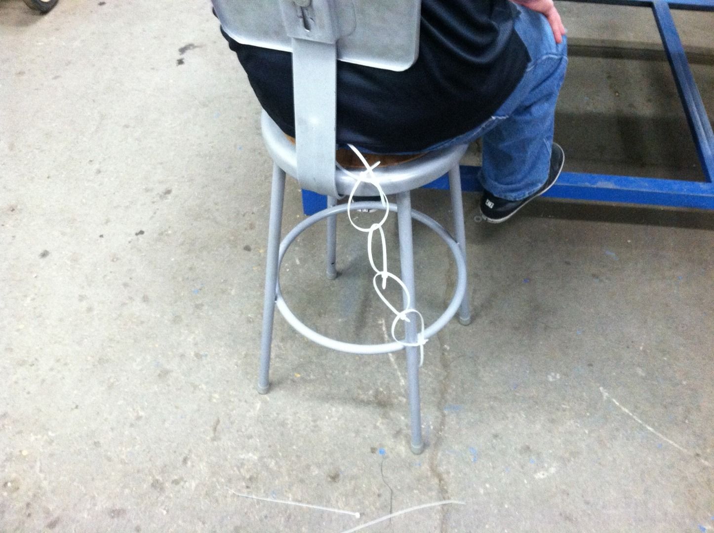 Work Pranks With ZipTies : 7 Steps - Instructables
