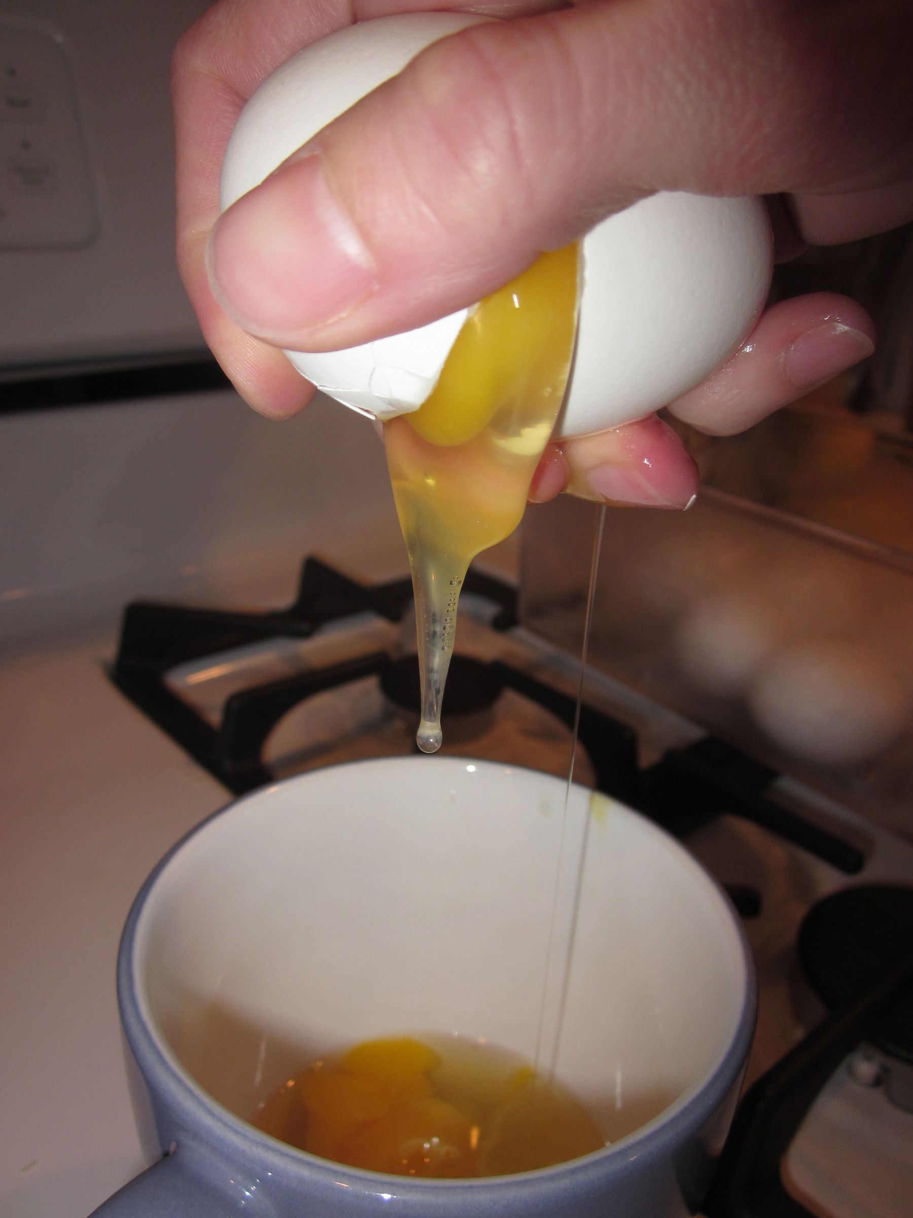 Crack Egg With One Hand : 5 Steps - Instructables