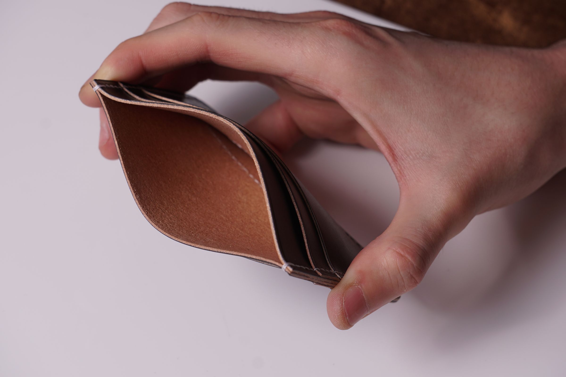 5 Pocket Leather Card Holder. : 15 Steps (with Pictures) - Instructables