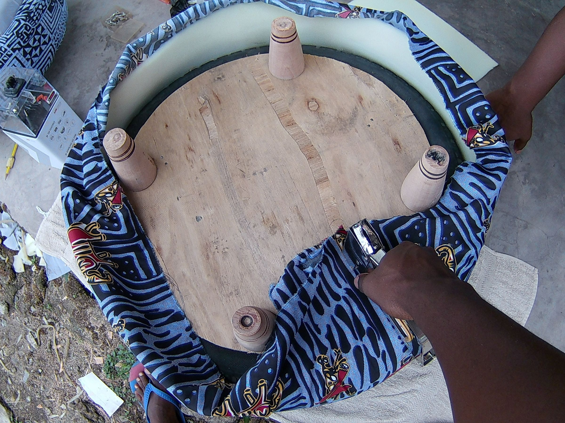 Old Car Tire Stool/Chair/Table : 8 Steps - Instructables