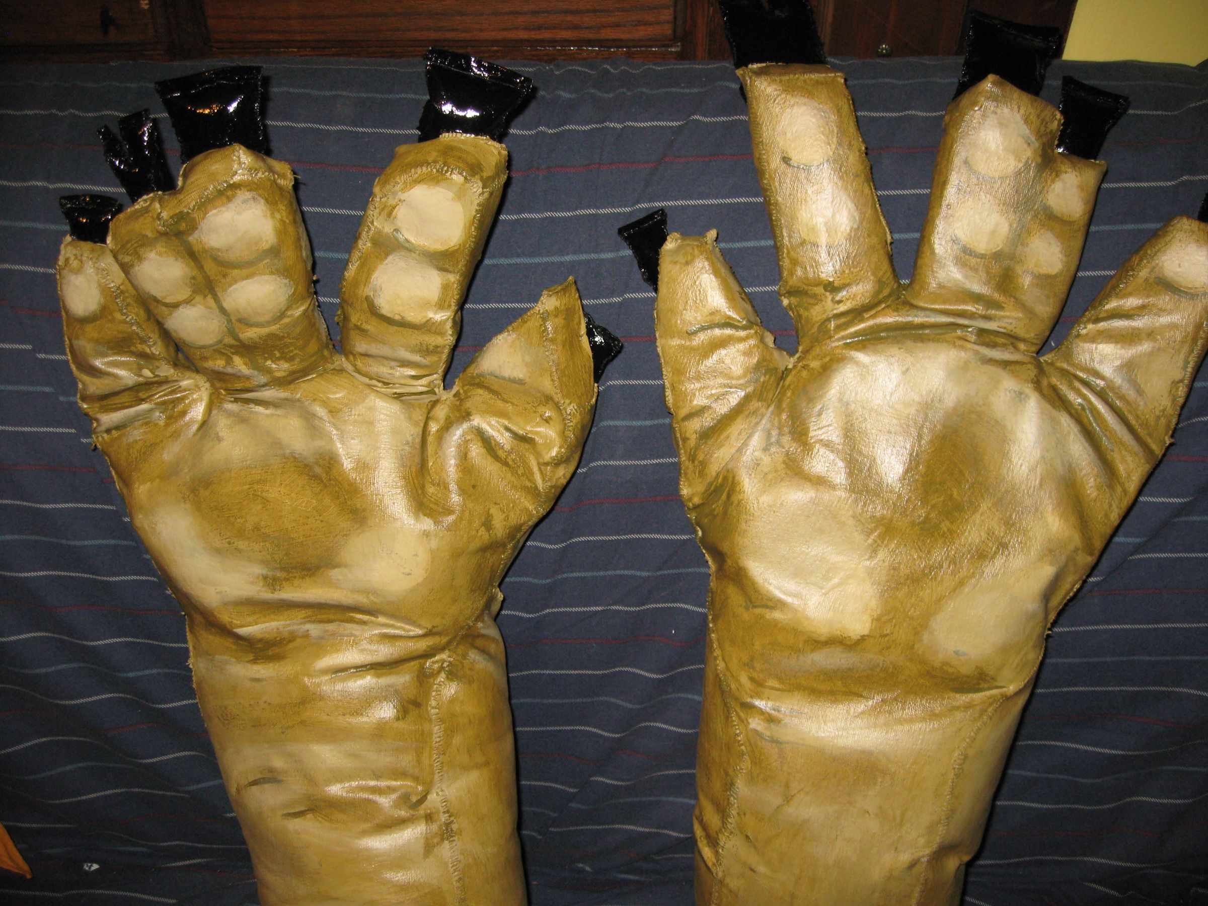 Giant Monster Hands (now With Action Video!) : 9 Steps - Instructables