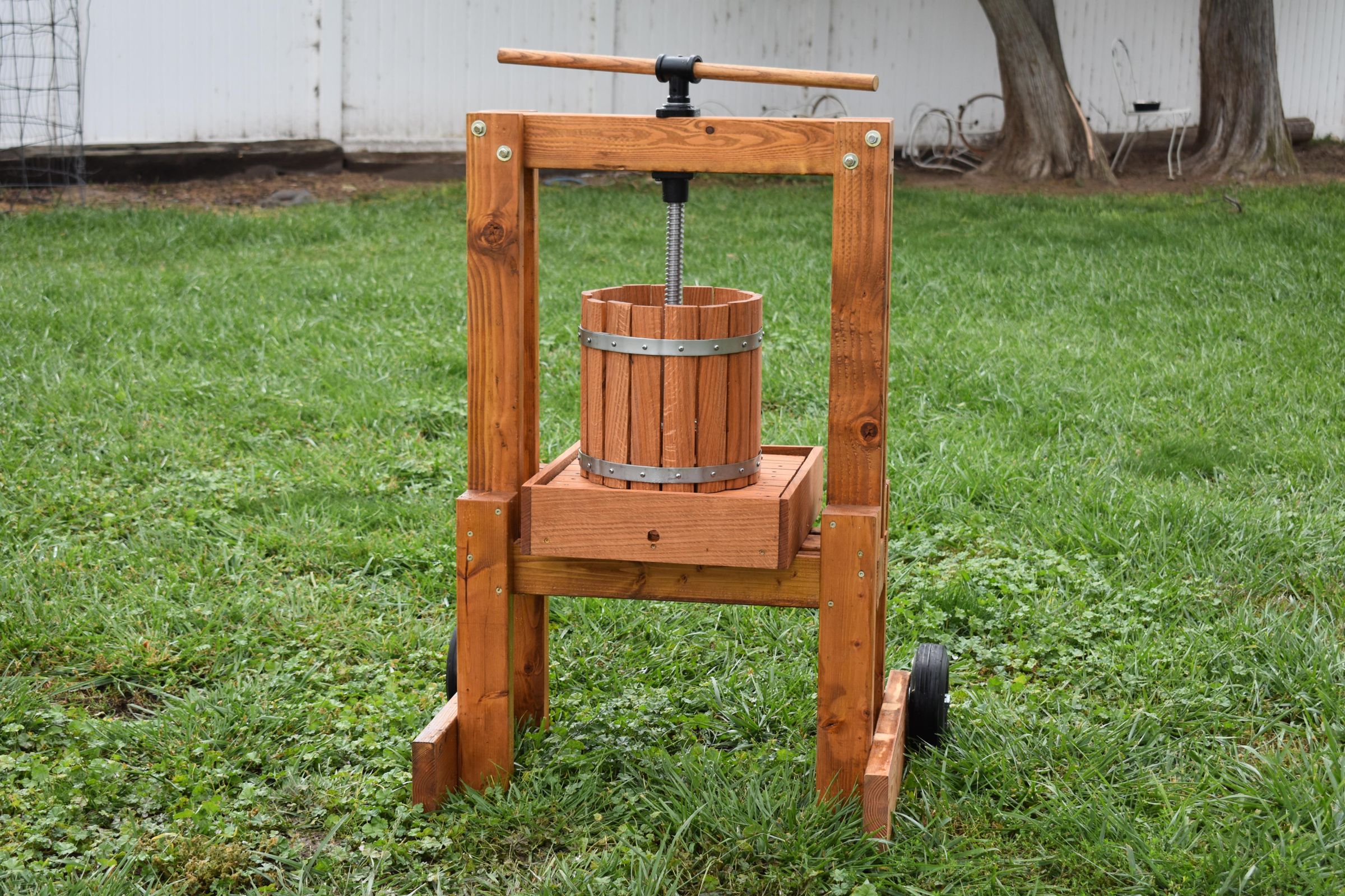 Build a Beautiful Apple Cider Press : 4 Steps - Instructables
