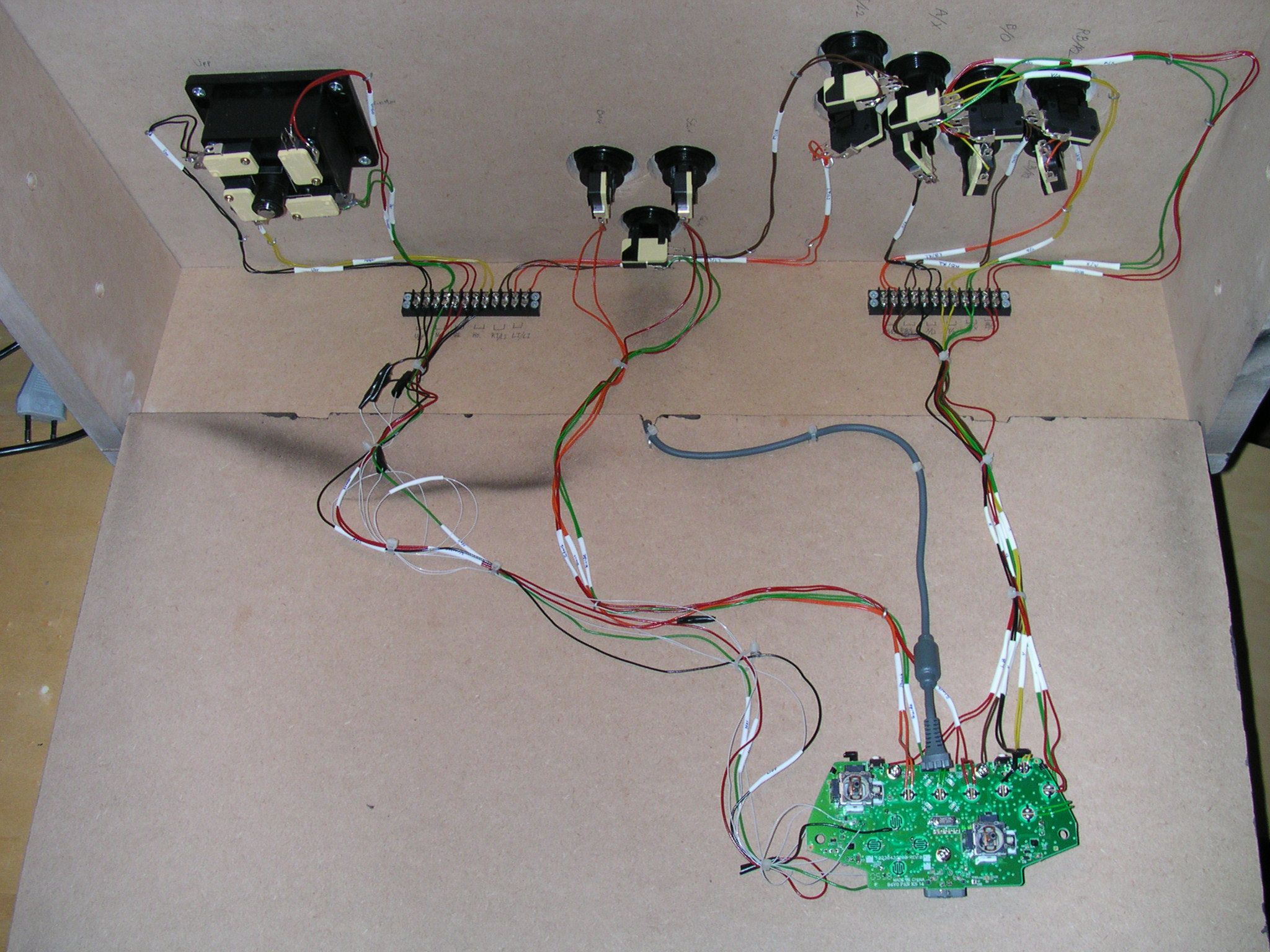 Xbox 360 Arcade Controller - Project Gyokusho : 8 Steps - Instructables