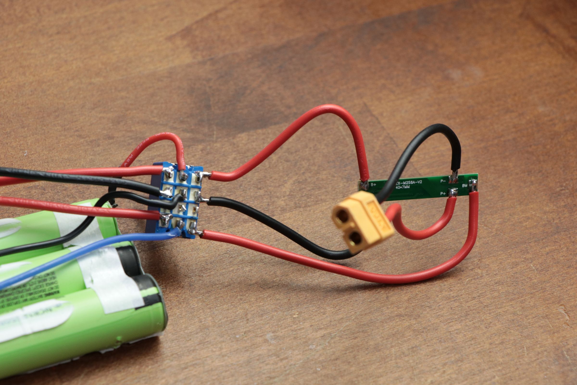 Adding a Fast Charge Feature to a Powerbank : 5 Steps (with Pictures ...