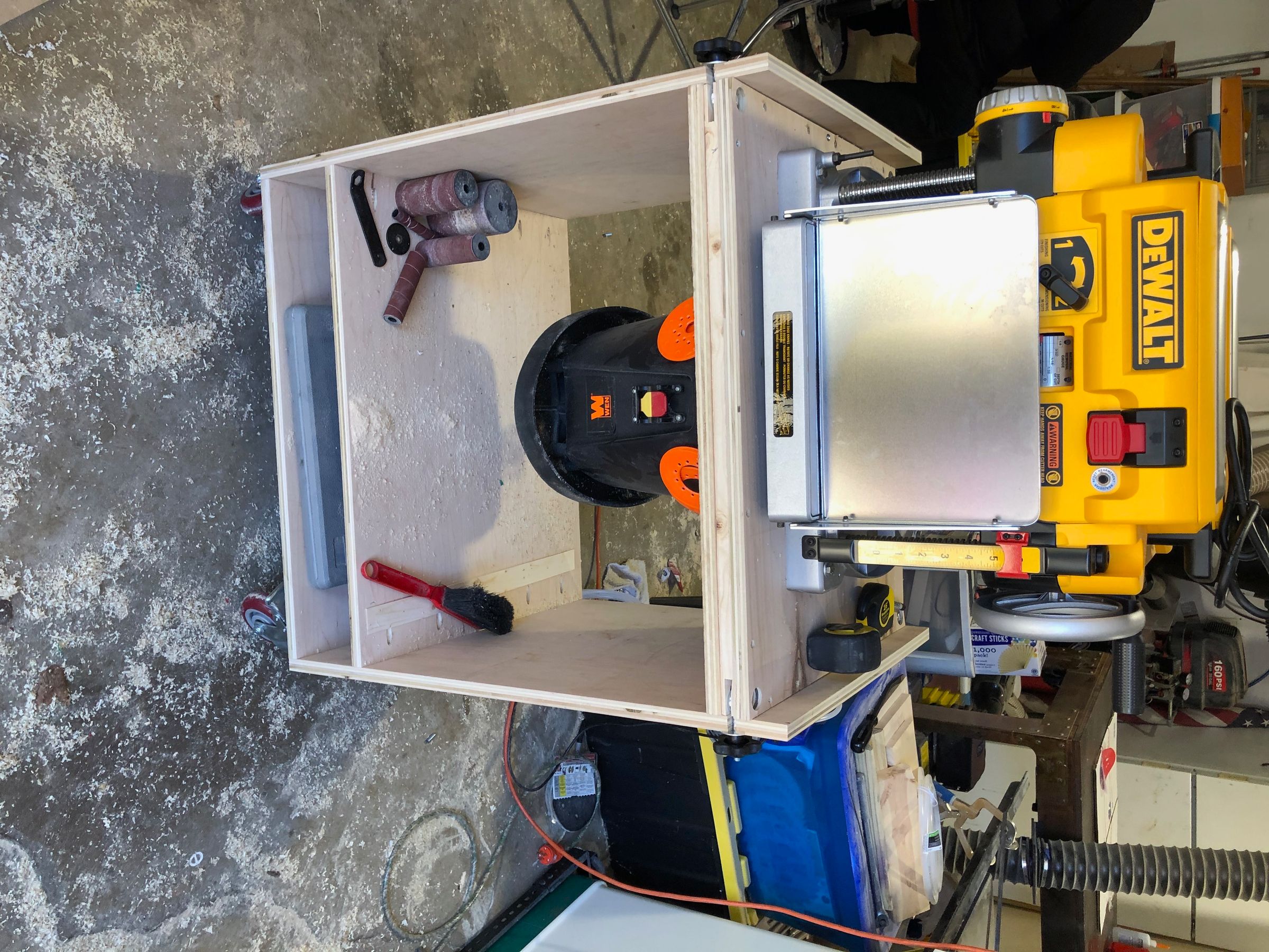 Flip Top Tool Stand : 8 Steps (with Pictures) - Instructables