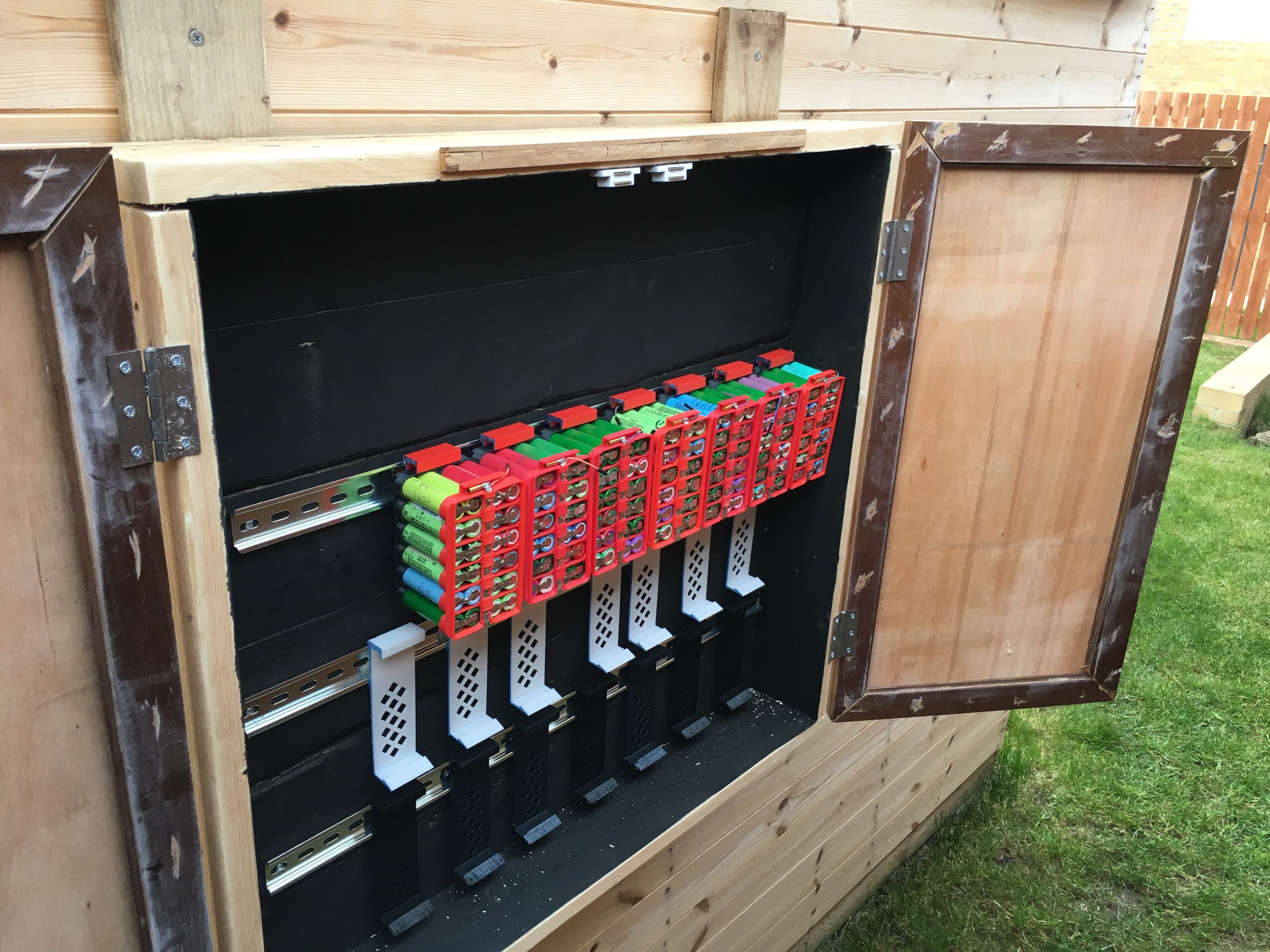Custom Solar Powered Playhouse With Built in DIY Powerwall! : 7 Steps ...