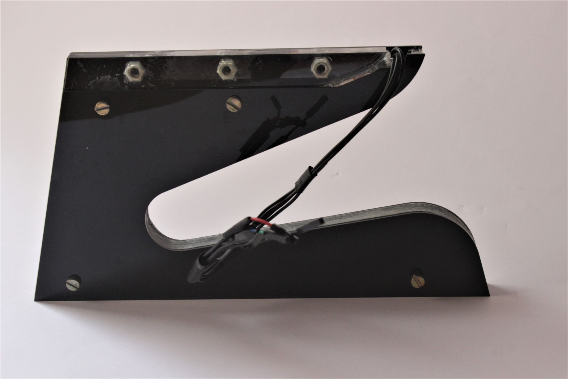 Ergonomic Edge Lit Monitor Stand : 18 Steps (with Pictures) - Instructables