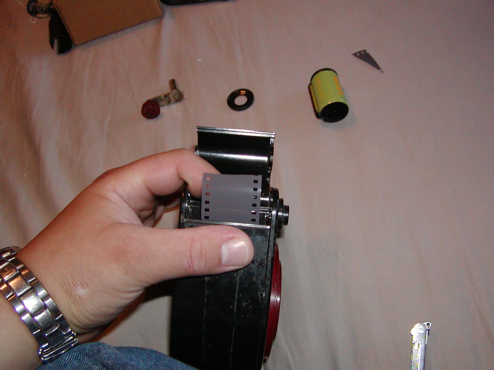 How to Use a 35mm Film Bulk Loader : 5 Steps - Instructables
