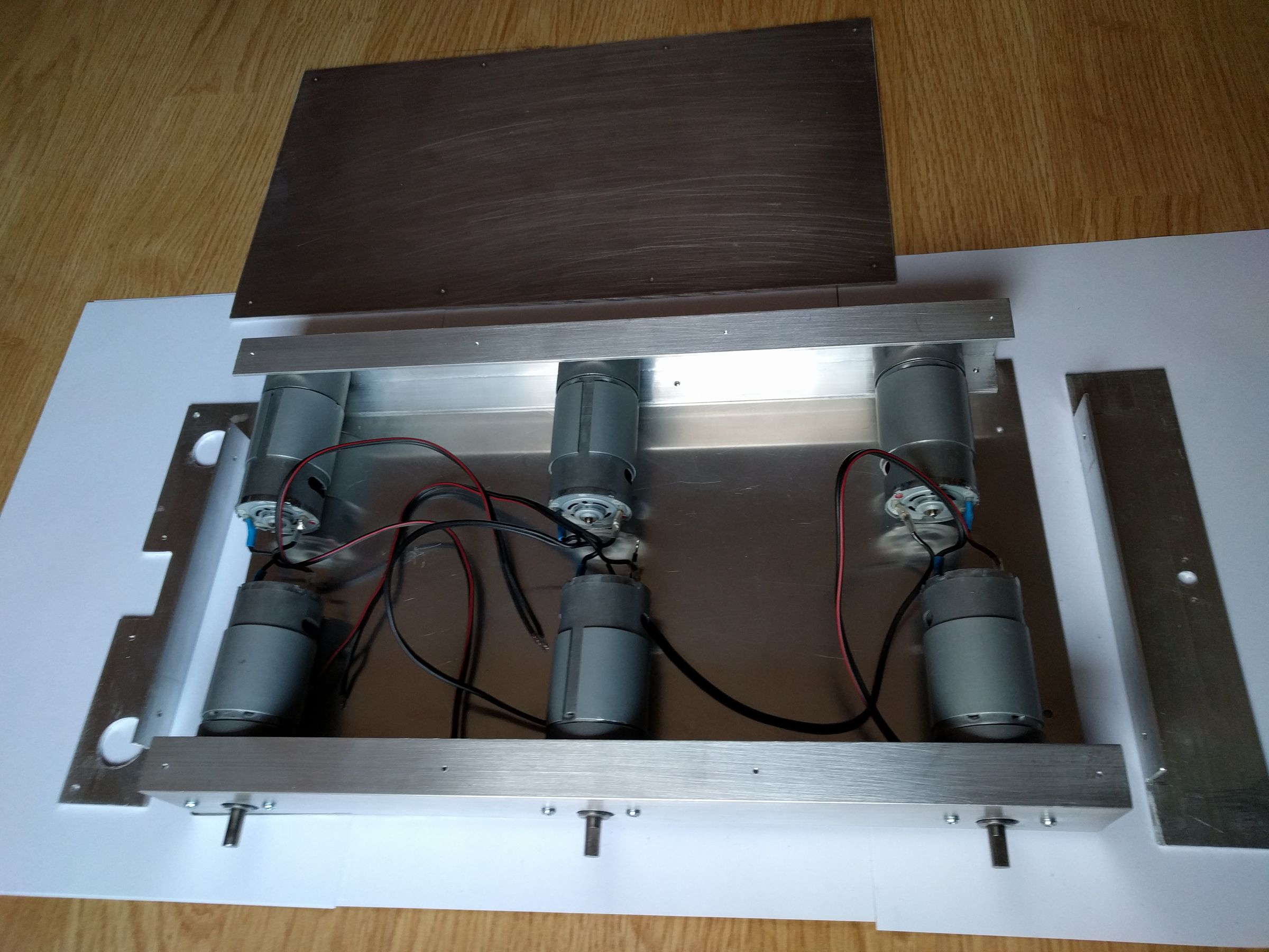 Remote Controlled 6WD All Terrain Robot : 10 Steps (with Pictures ...