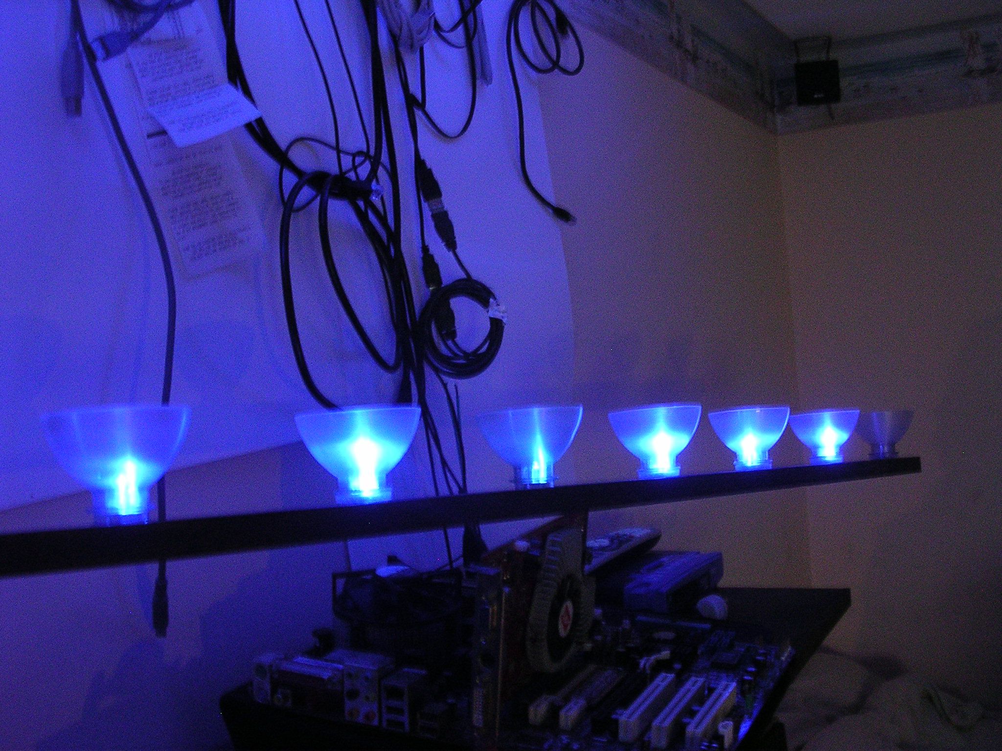 Water Bottle - Track Lighting, : 5 Steps - Instructables