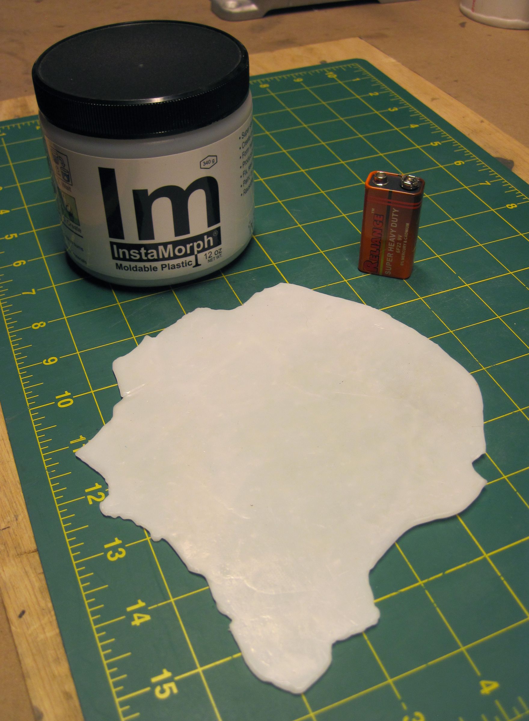 Custom Thermoplastic Battery Holder. : 6 Steps - Instructables