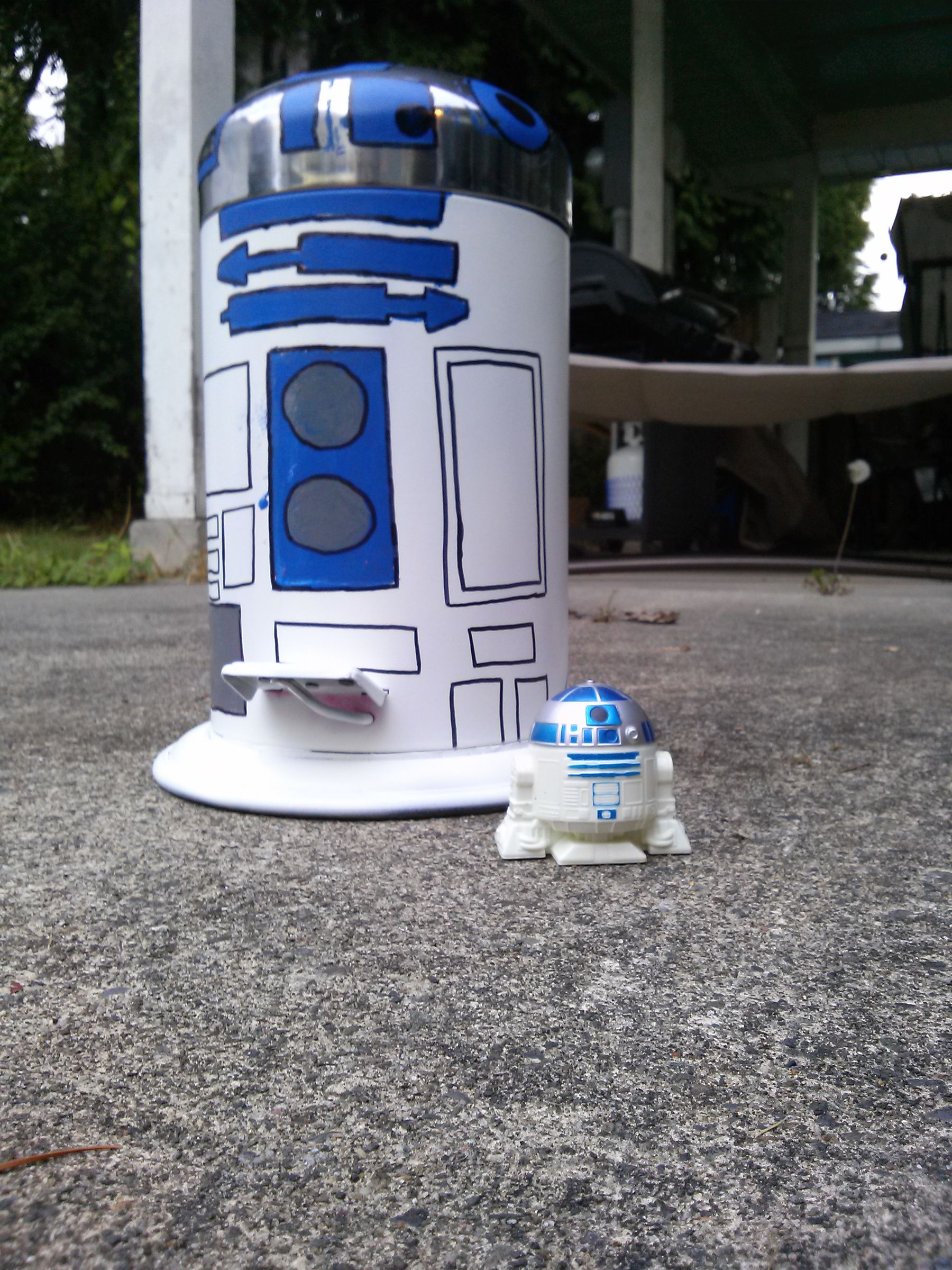 R2D2 Garbage Can : 5 Steps (with Pictures) - Instructables