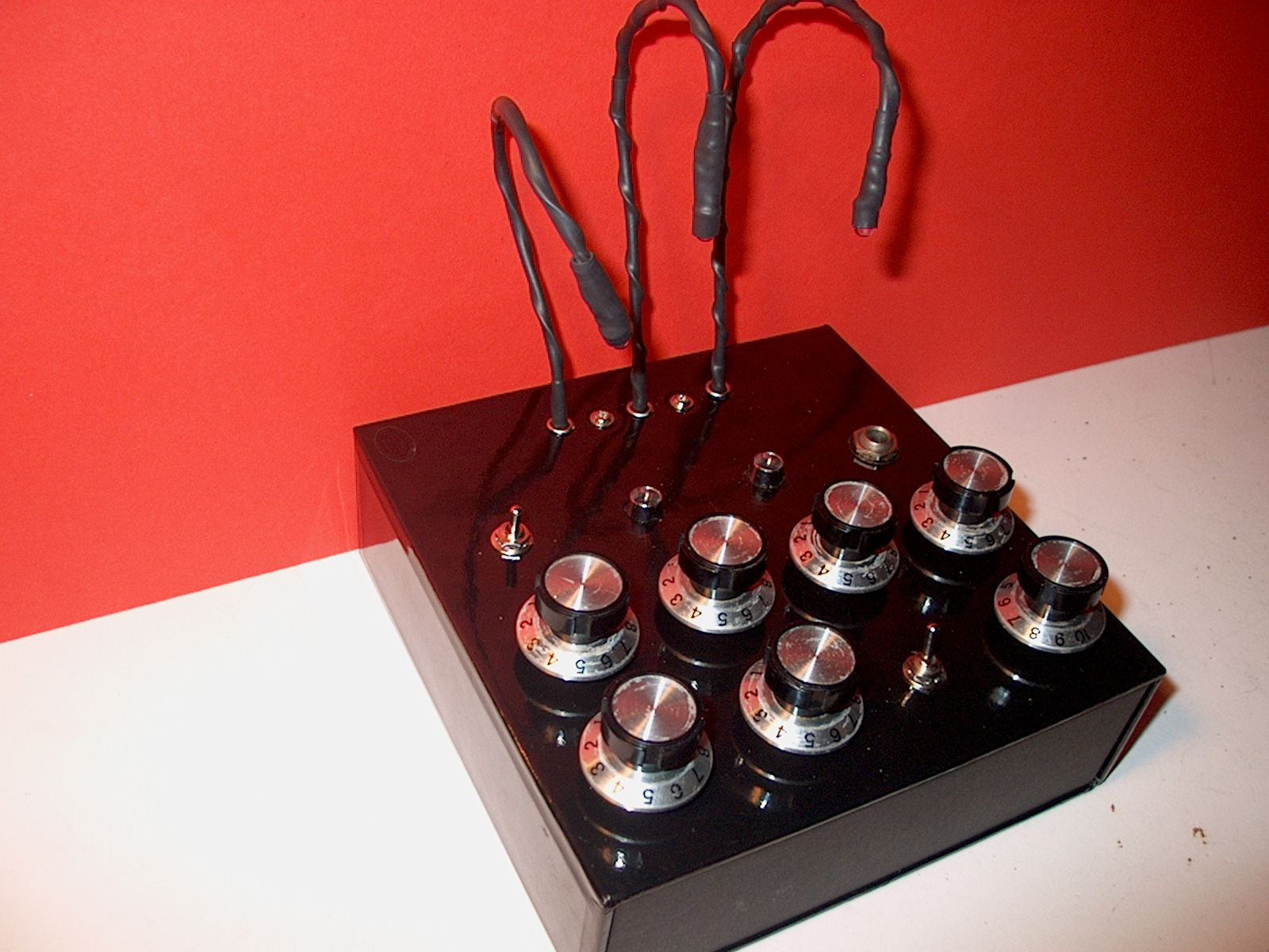 Building the Blinquencer- a Light Controlled Random Music Box : 9 Steps ...