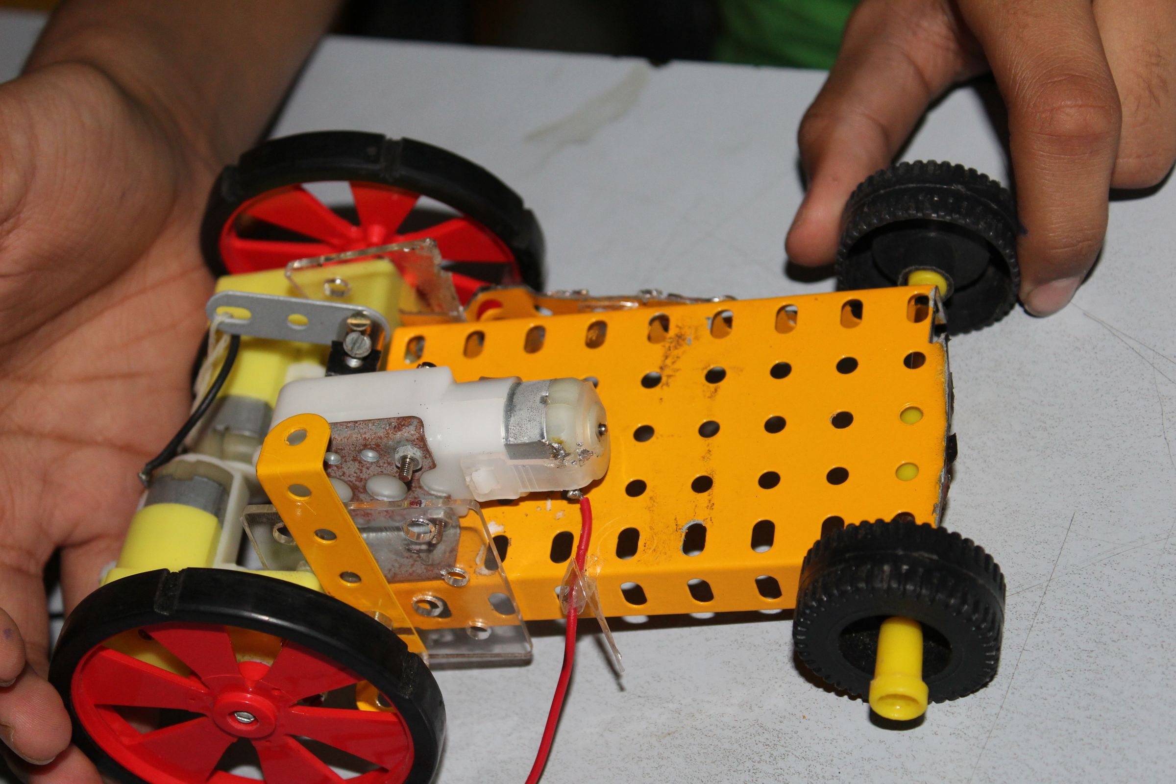 Grab Bot Robot : 9 Steps - Instructables