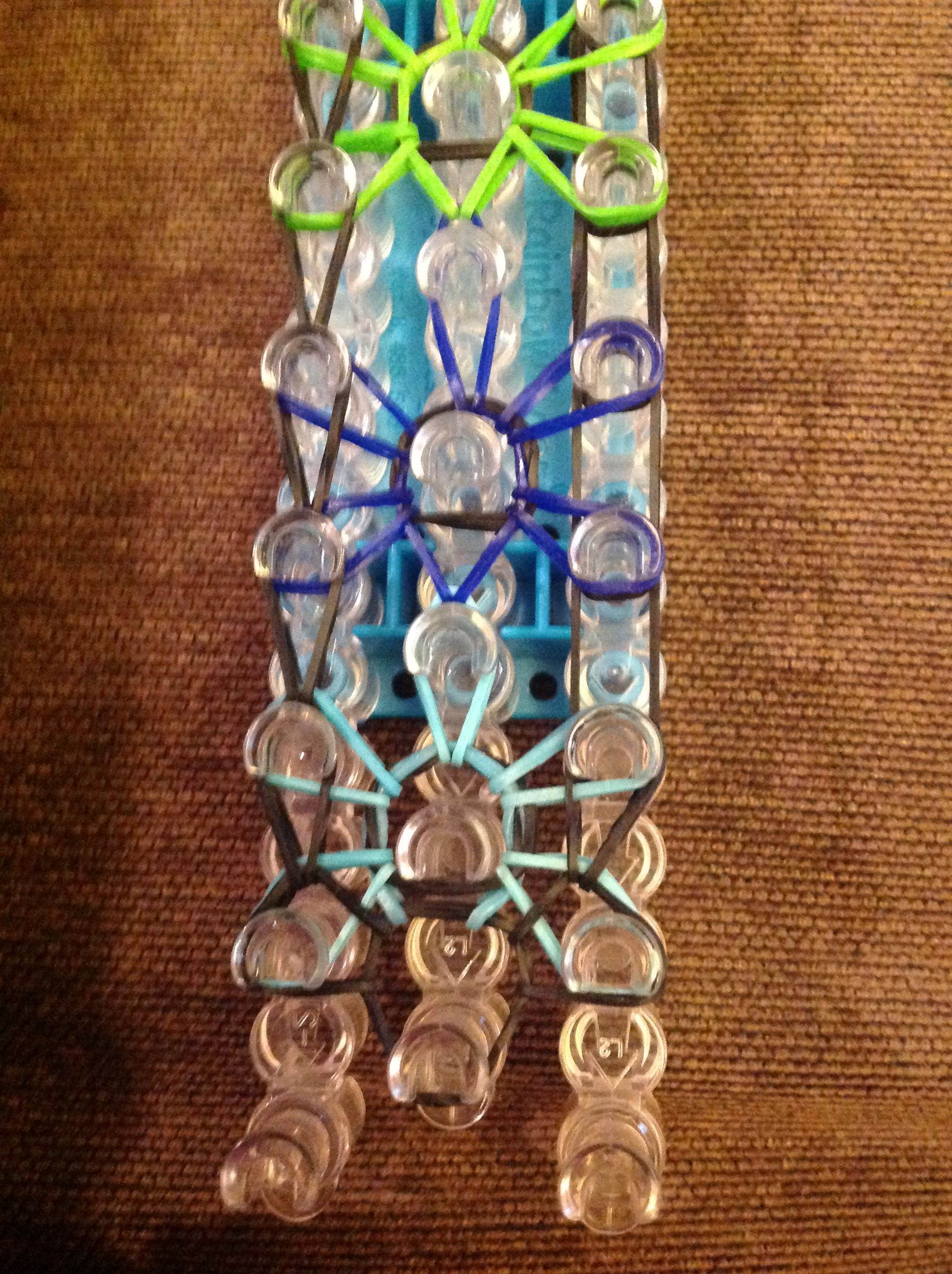 How to Make Rainbow Loom Starburst : 9 Steps (with Pictures ...