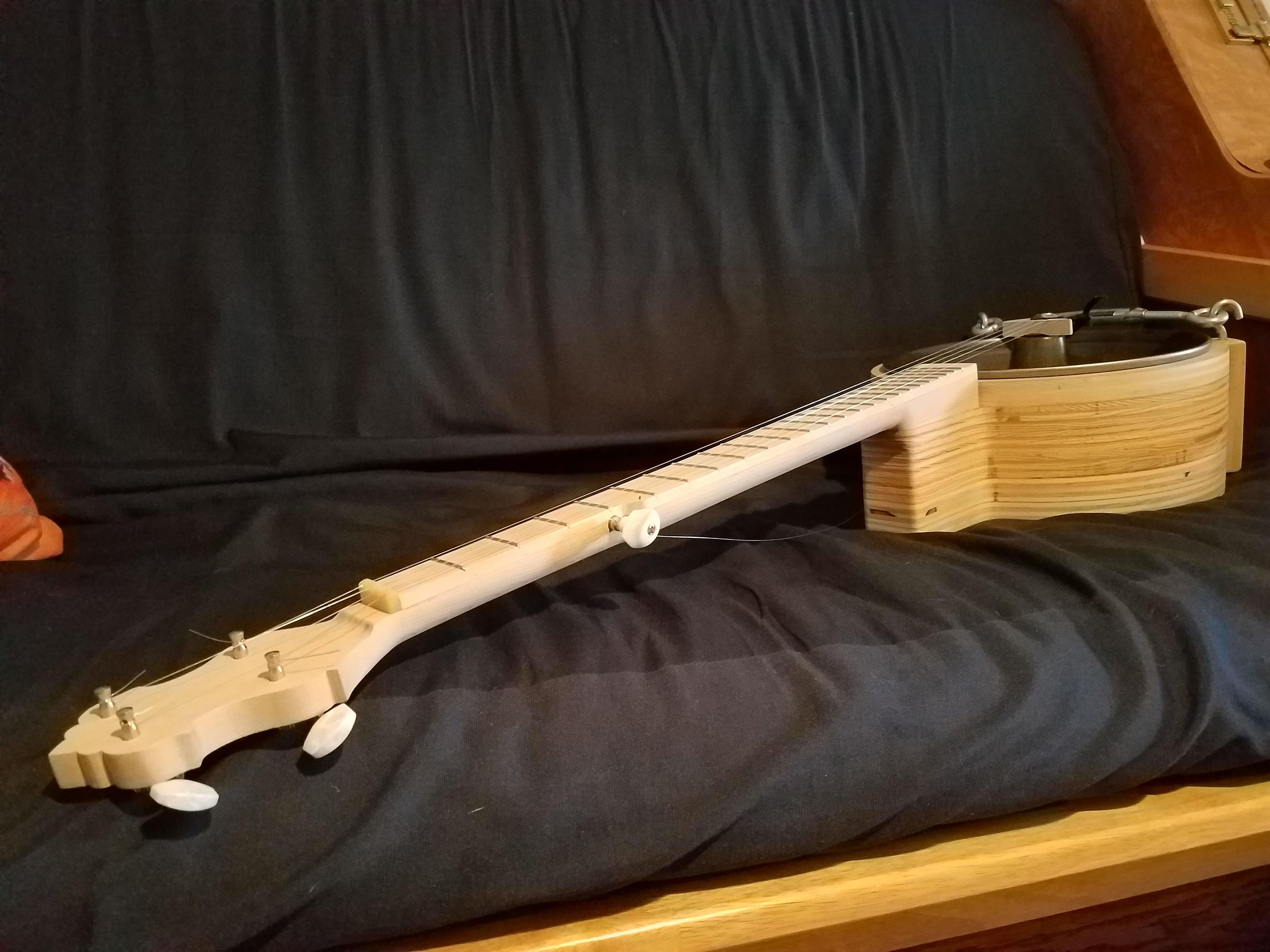 Plywood Bundt Pan Banjo (Bundt-Jo) : 10 Steps (with Pictures ...