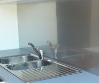 How to Install a Stainless Steel Splashback to Protect Your Wall : 3 ...