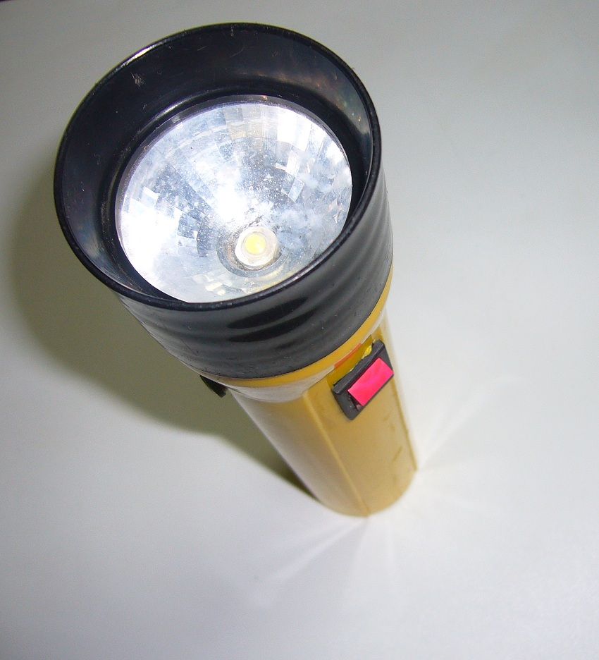LED Torch : 4 Steps - Instructables