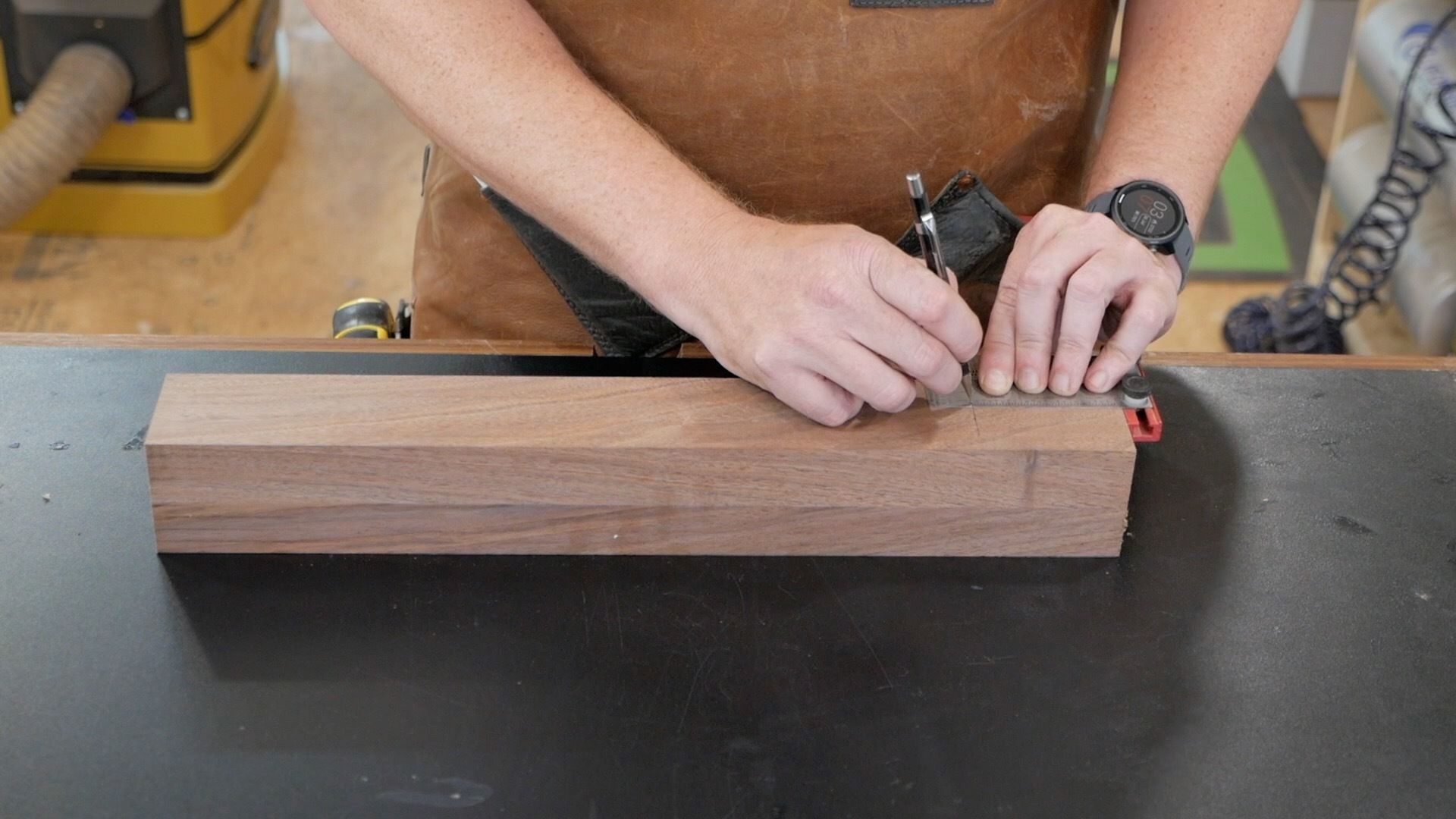 Create Perfect Tapered Legs on a Jointer : 6 Steps (with Pictures ...
