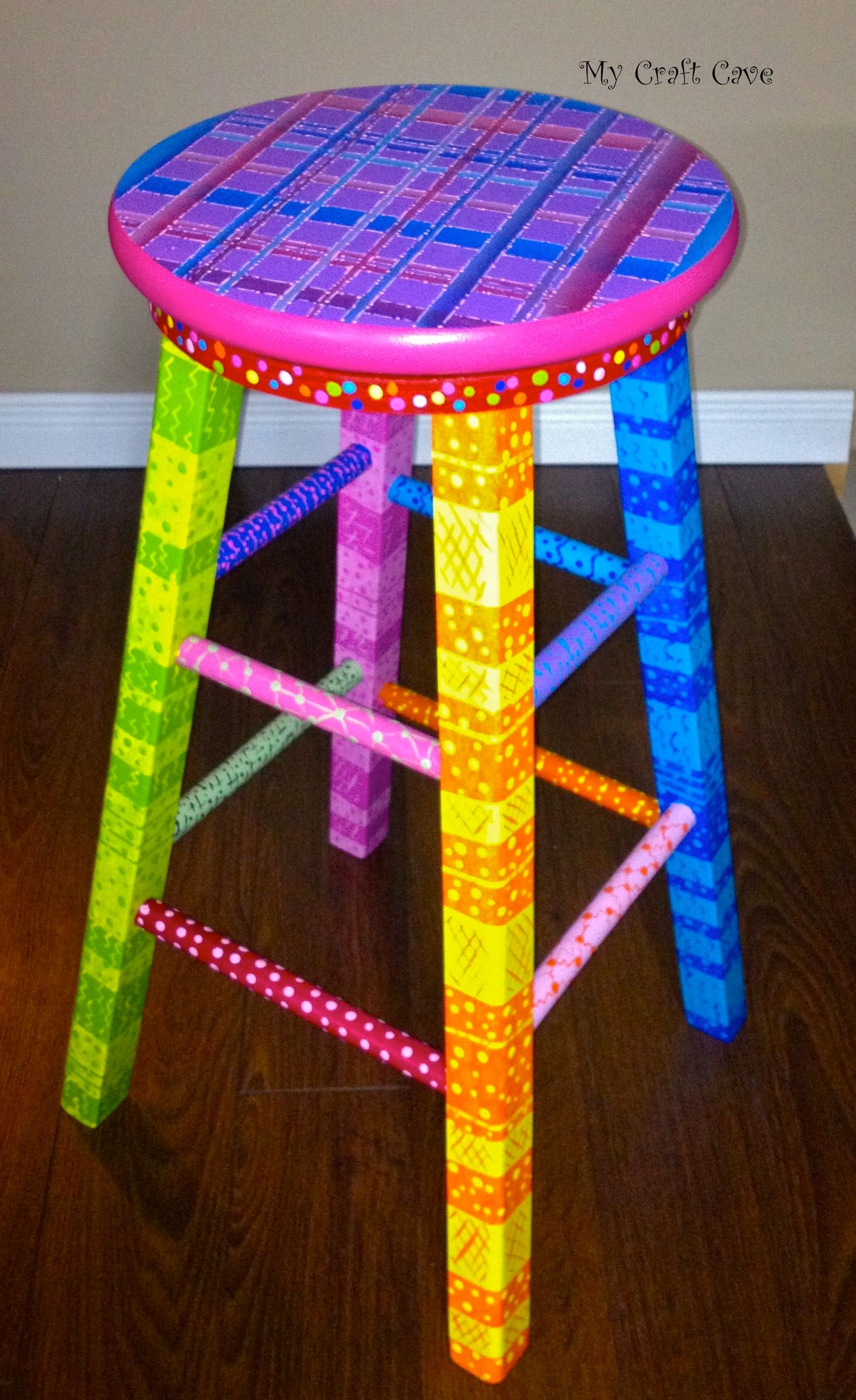 Turn a Plain Stool Into a Swivel Stool : 8 Steps (with Pictures ...