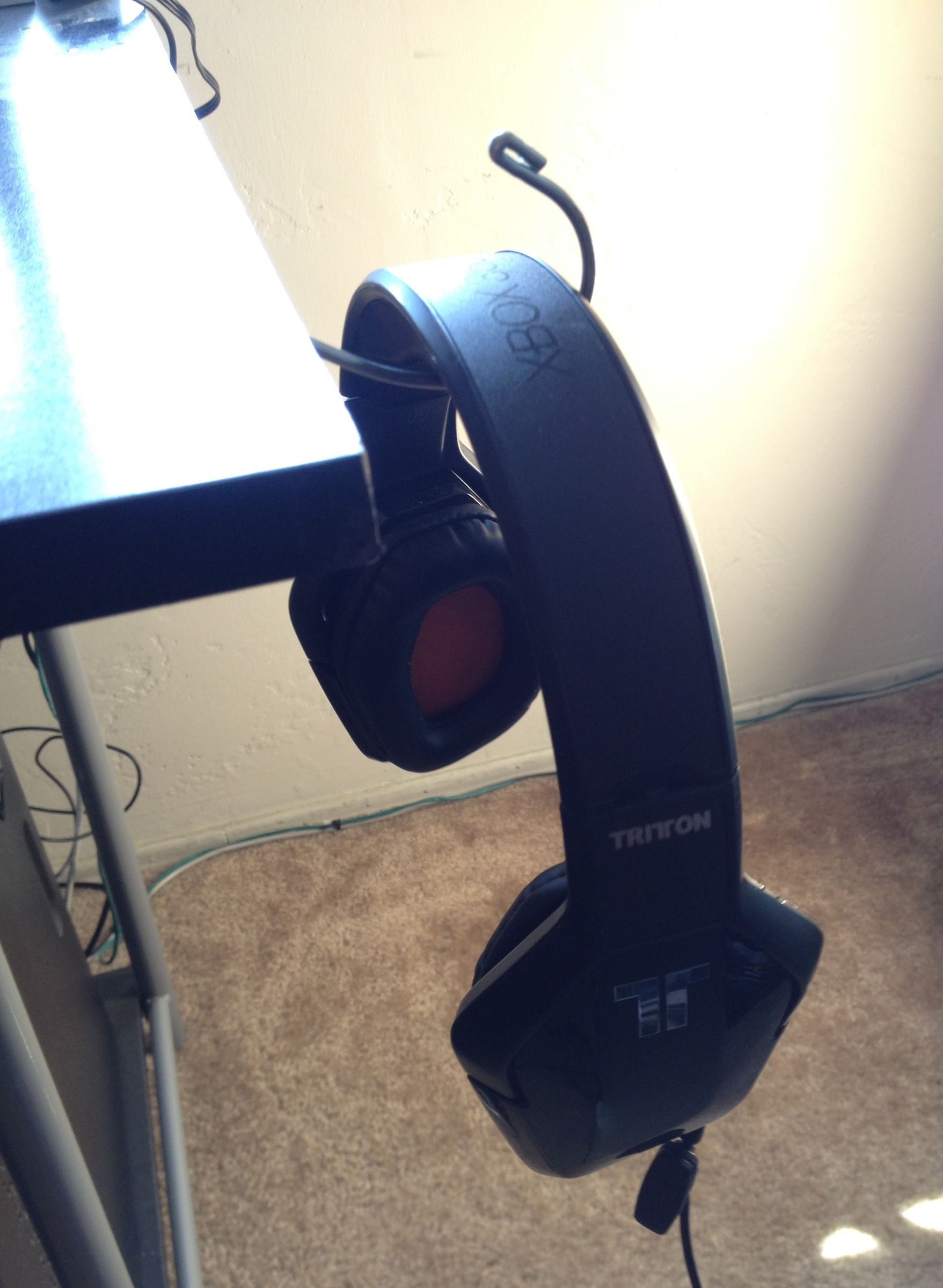 Head Phone Hanger : 3 Steps - Instructables