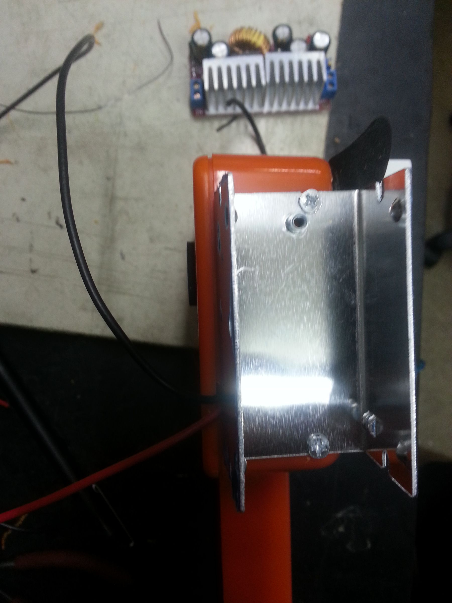 FLING-AMA-STRING ULTIMATE UPGRADE: MOTION SENSOR &TIMER HAS CAT TURN IT ...