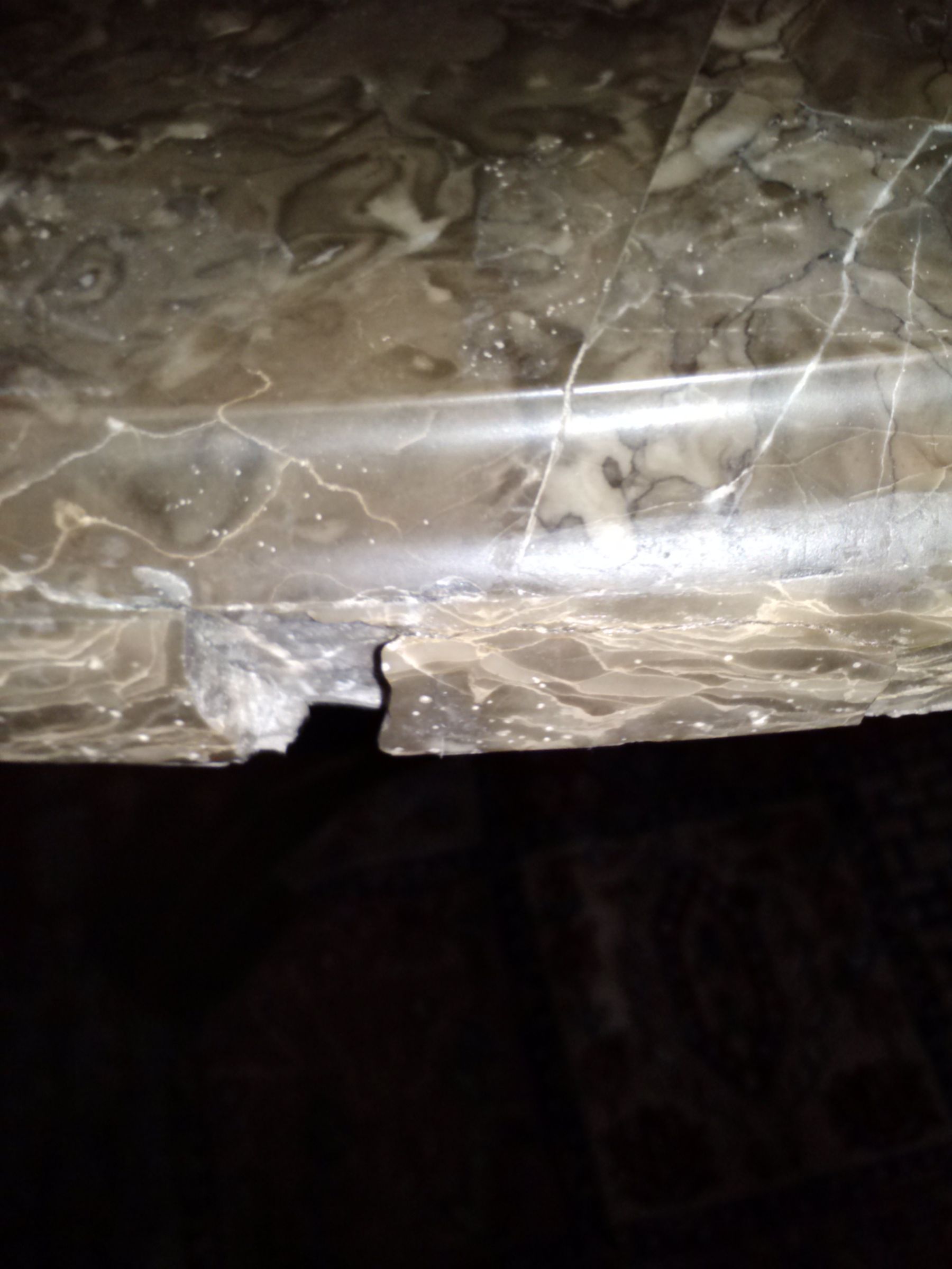 Fixing the Edge of a Chipped Marble Tabletop With Sugru : 7 Steps ...