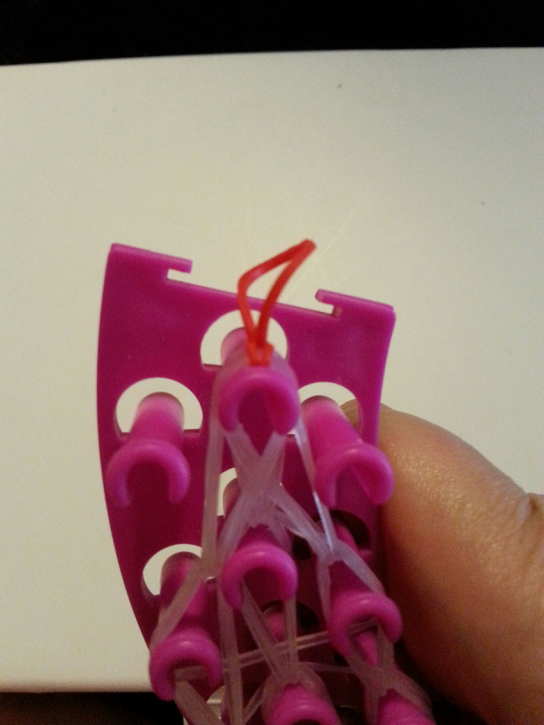 Rainbow Loom Ghost Charm : 10 Steps - Instructables