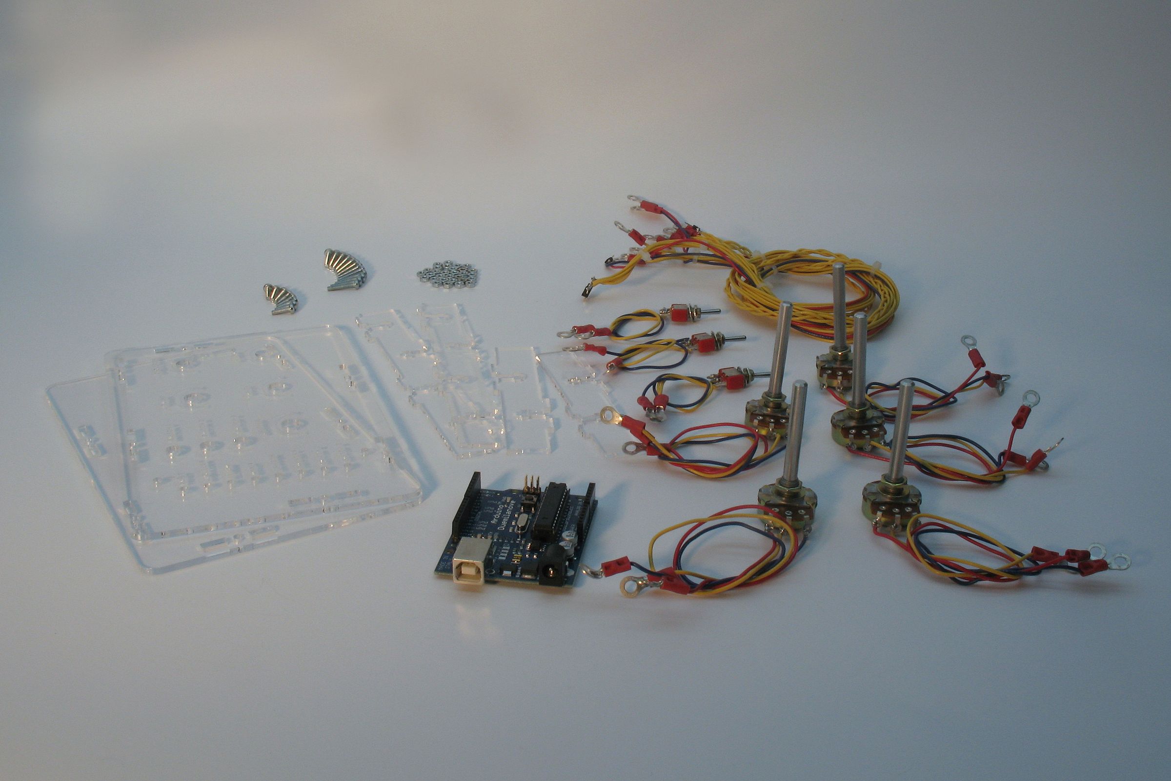 A Little Switch and Potentiometer Box for Your Arduino : 4 Steps ...