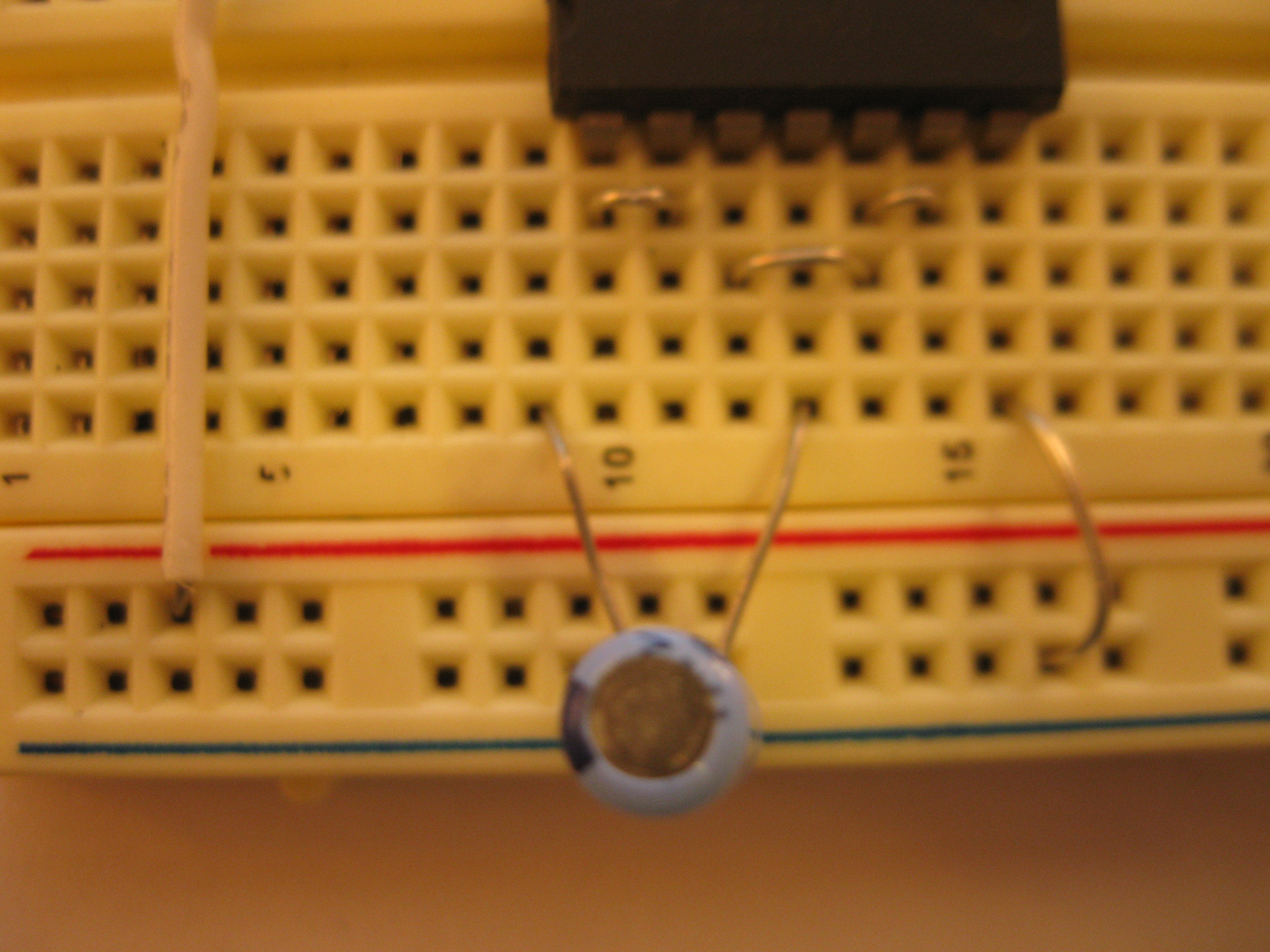 How to Make an Alternating LED Flasher : 6 Steps - Instructables