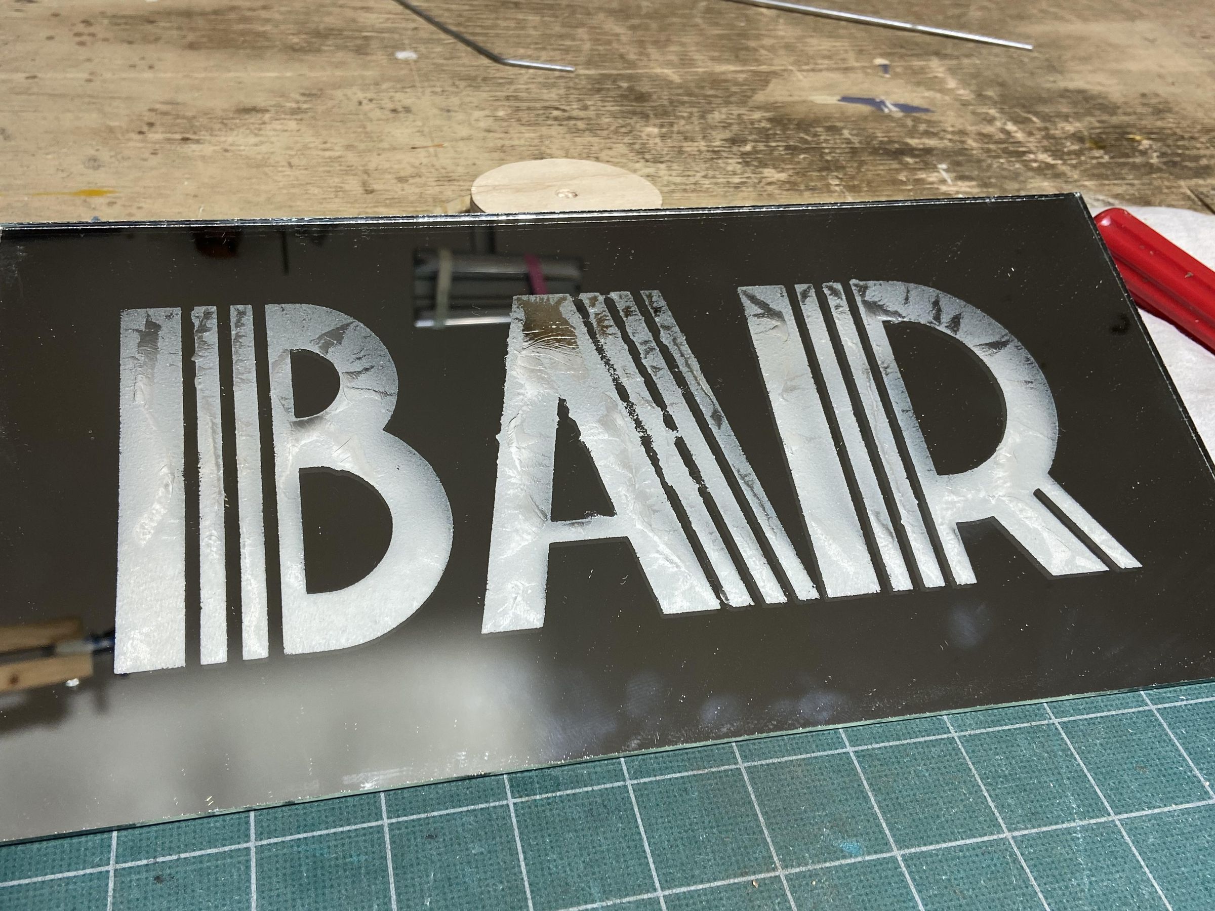 Using a Cricut Vinyl Mask to Help Glue Chipping : 6 Steps (with ...