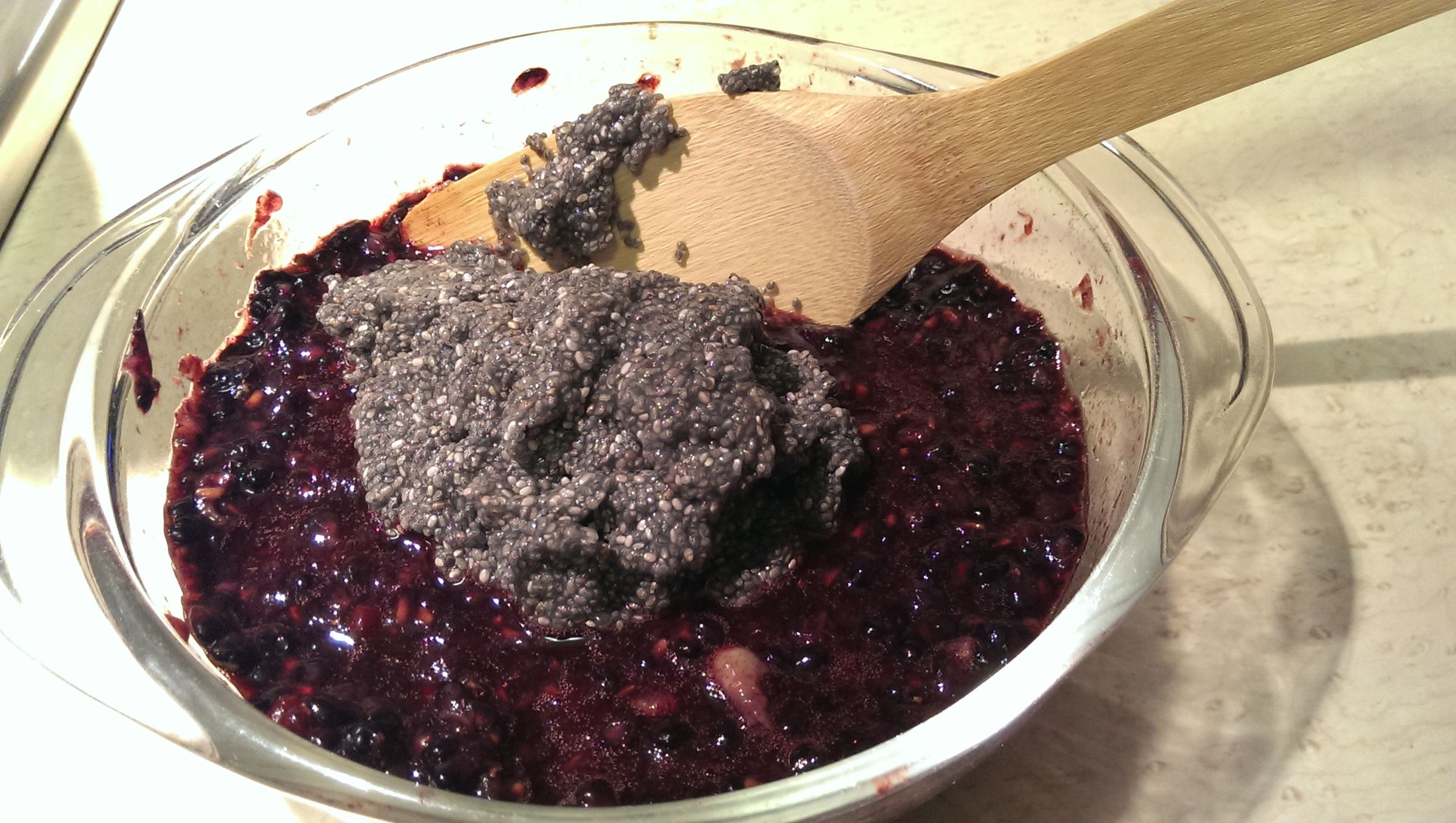Raw Vegan Blackberry Jam : 5 Steps (with Pictures) - Instructables