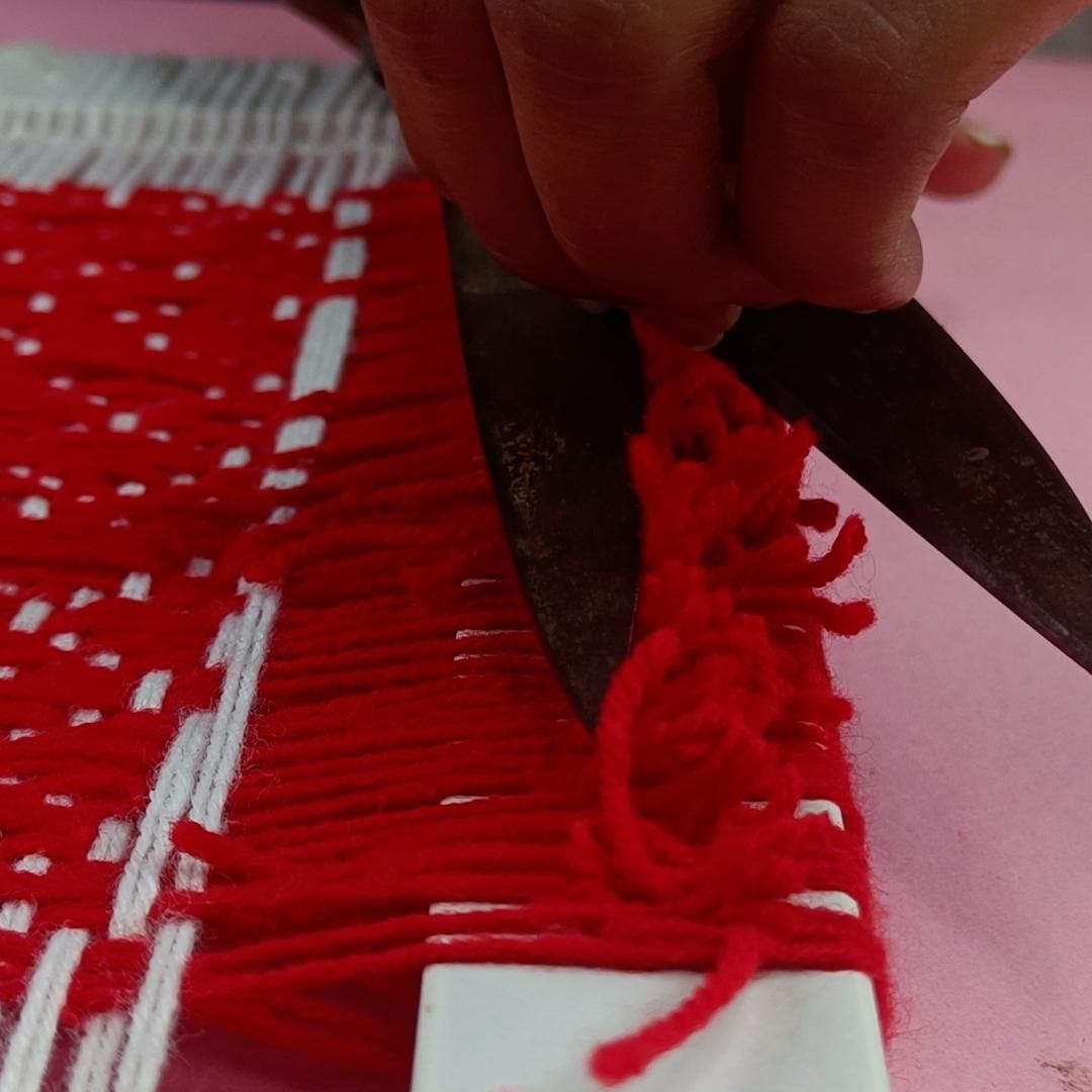 Textured Grid Art - Crafting Wool Patterns on Frames : 8 Steps (with ...