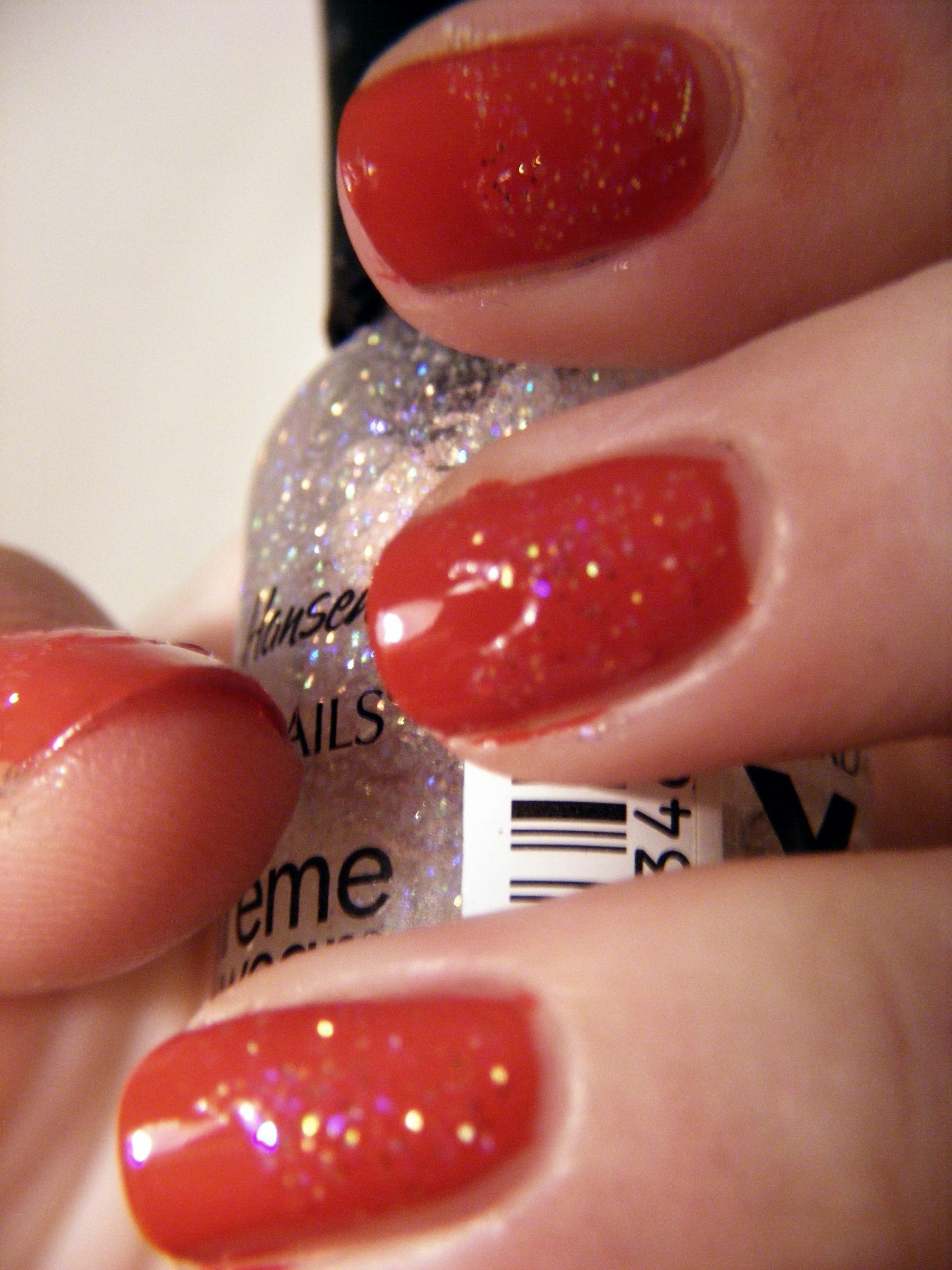 Sponge Manicure : 5 Steps - Instructables