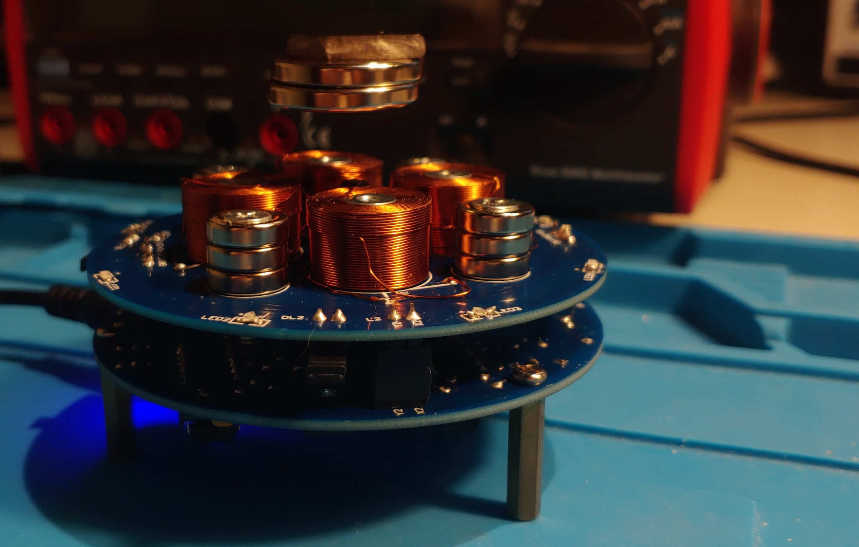 Freely Levitating Lamp : 4 Steps - Instructables