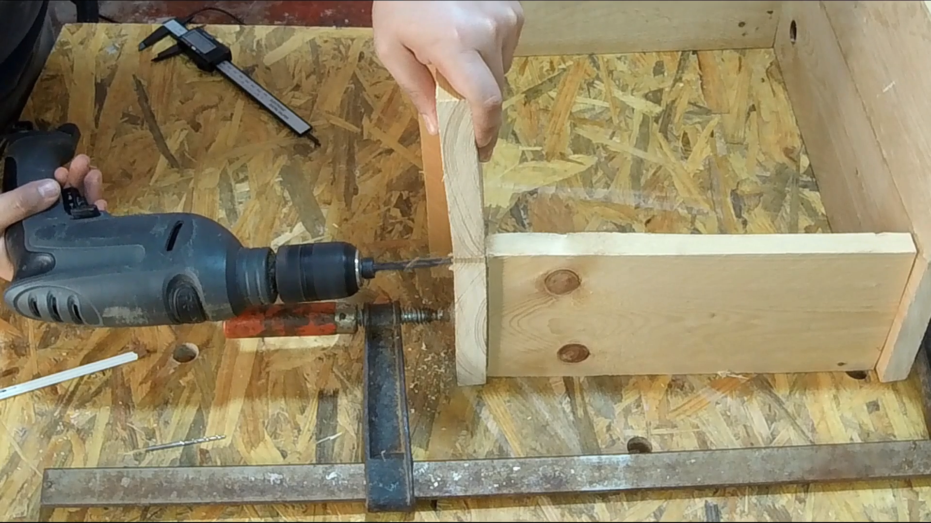 DIY Wheelbarrow : 7 Steps (with Pictures) - Instructables