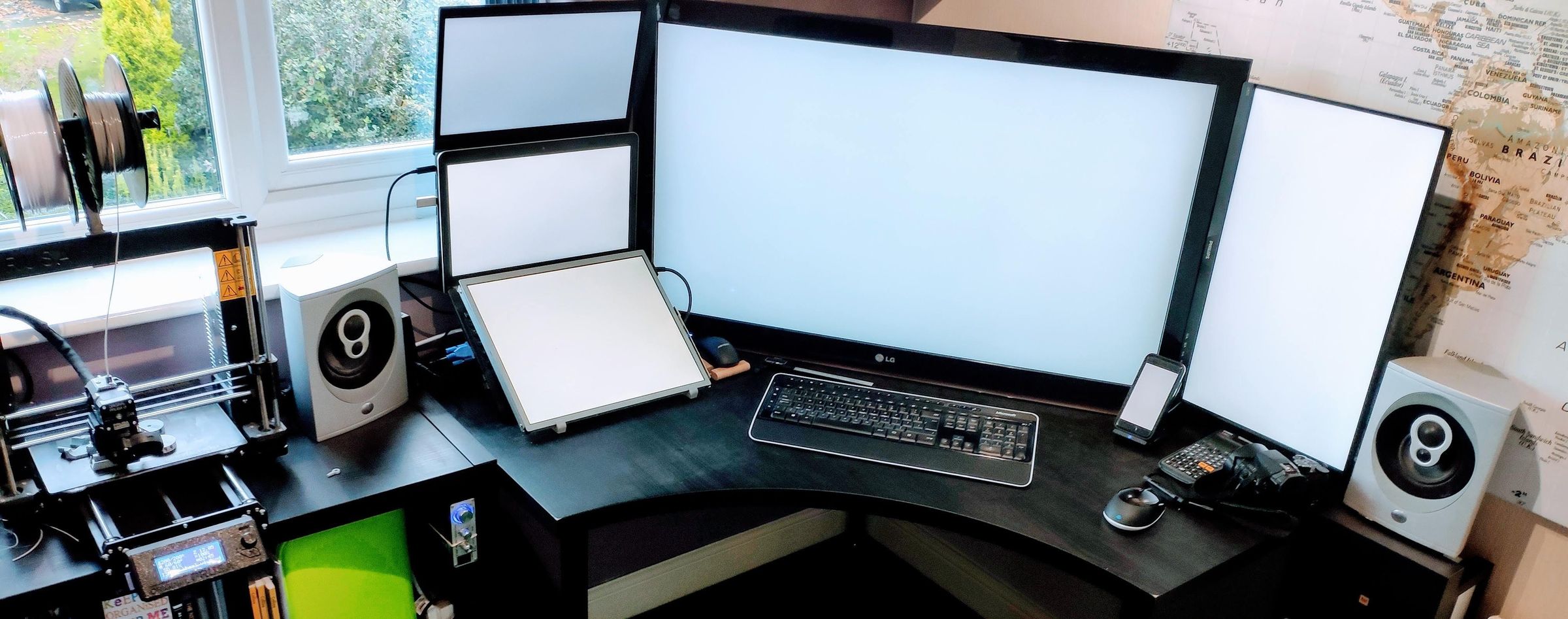 Ultimate WFH Station : 5 Steps (with Pictures) - Instructables