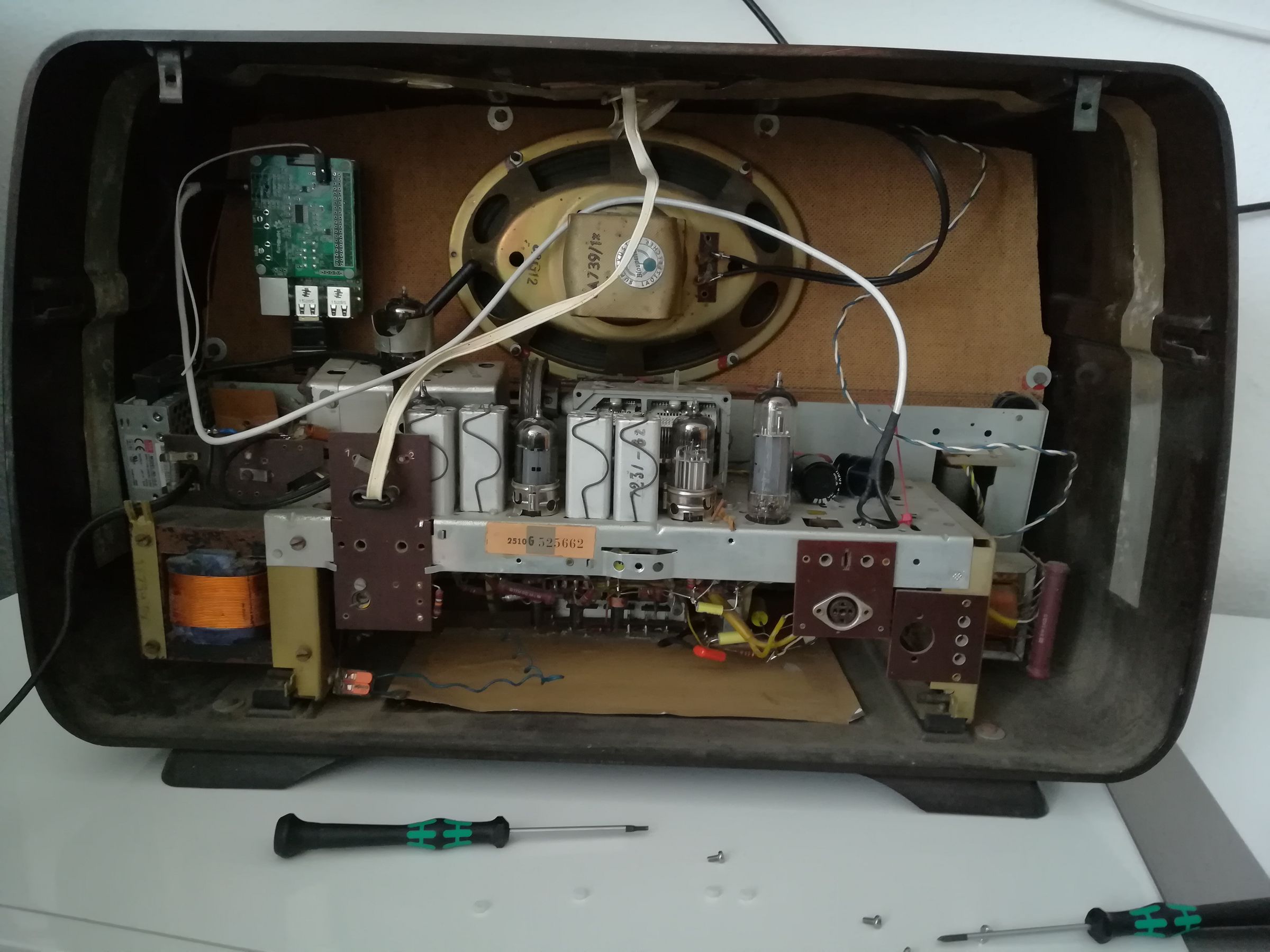 Converting an Old Radio Into a Spotify Streaming Box : 6 Steps (with ...