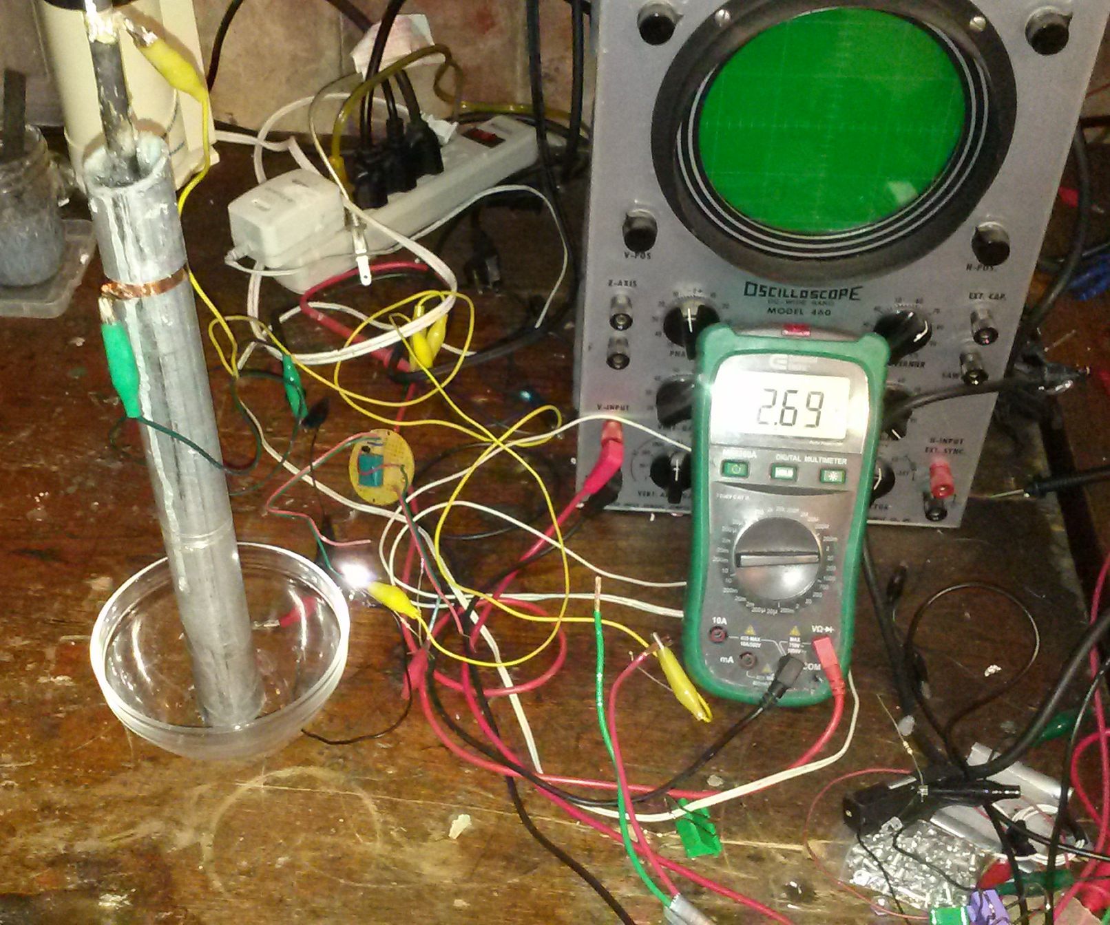 Junk Battery - 2.65v Rechargable Aluminum-Ion : 12 Steps (with Pictures ...