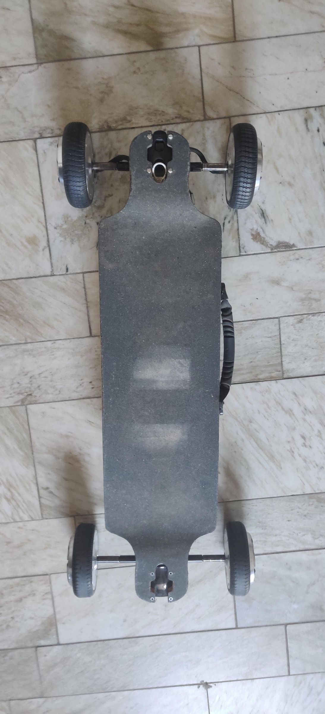 Mounting Hoverboard Wheels Securely and Easily Onto Stateboard ...