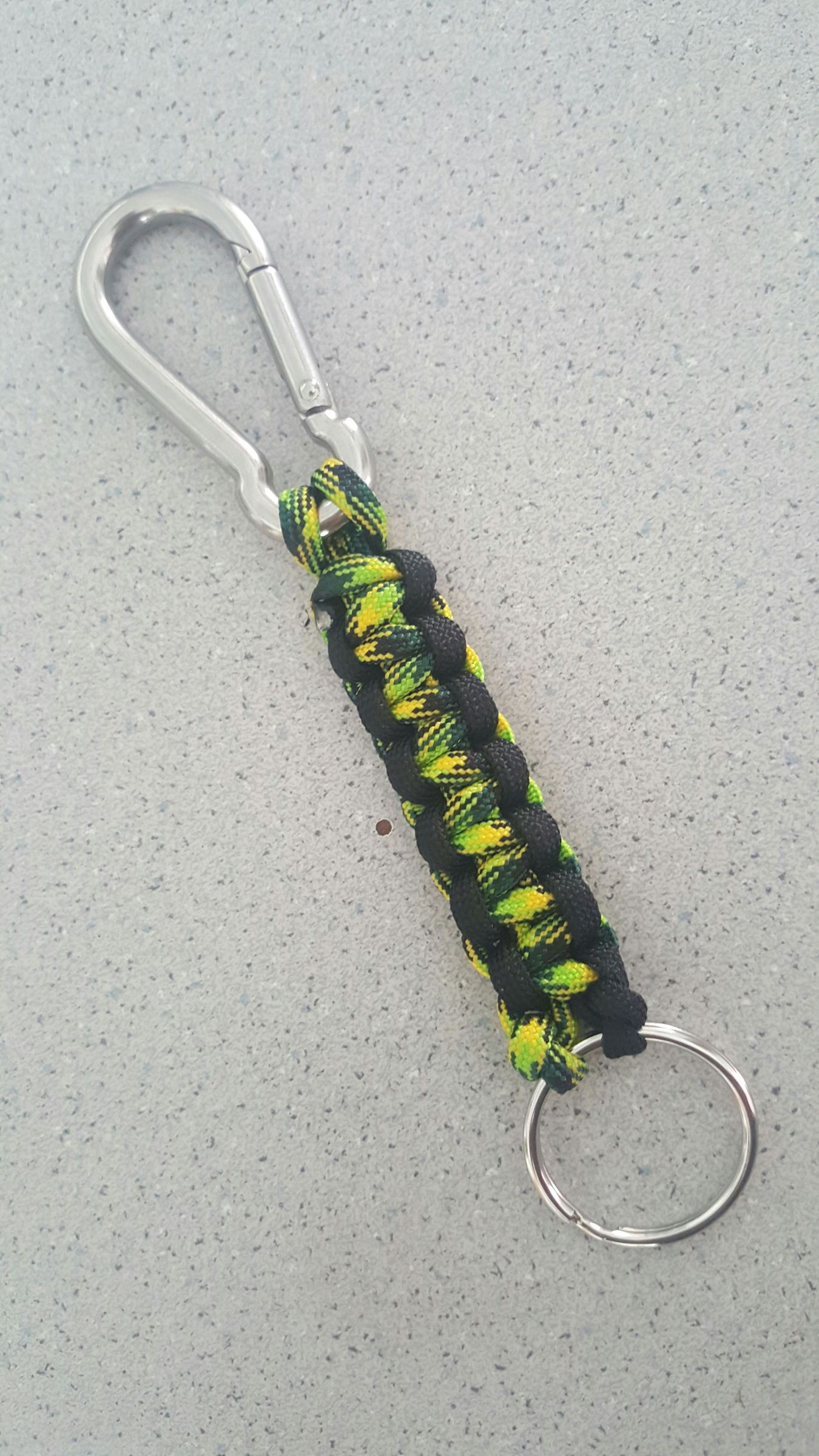 Paracord Keychain : 4 Steps - Instructables