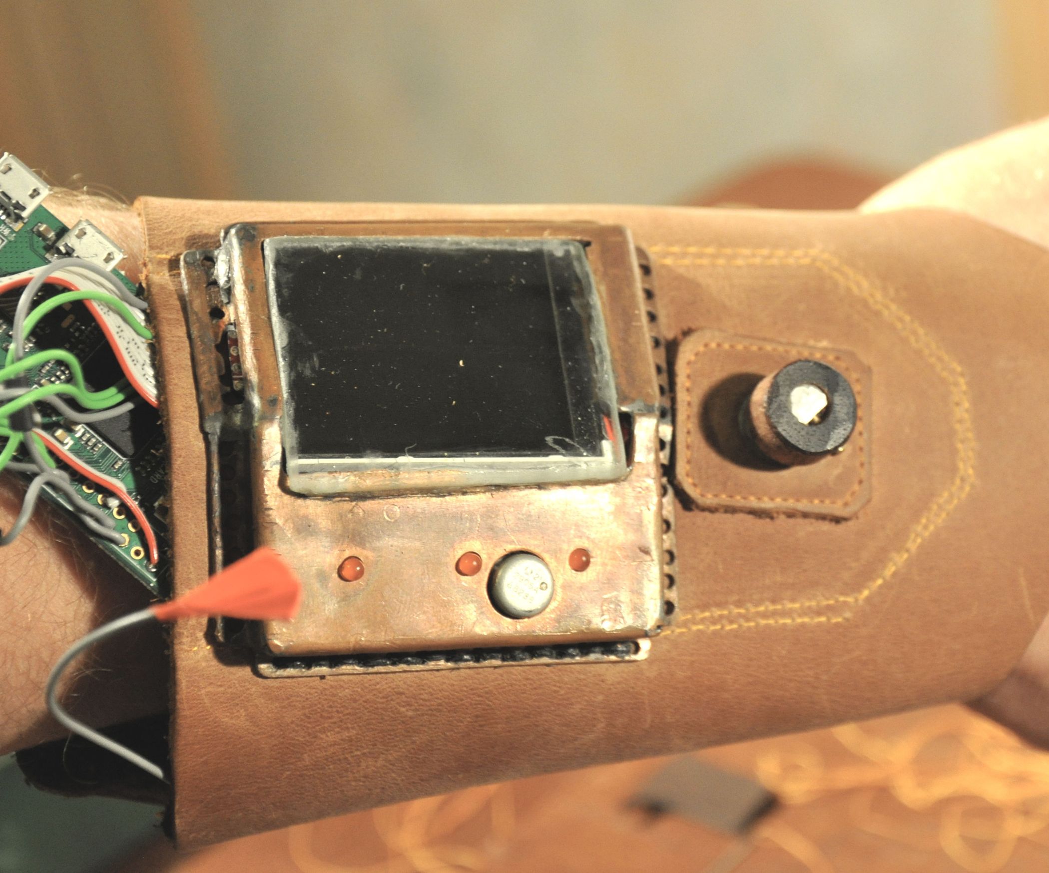 Making My Smart Gantlet : 9 Steps (with Pictures) - Instructables