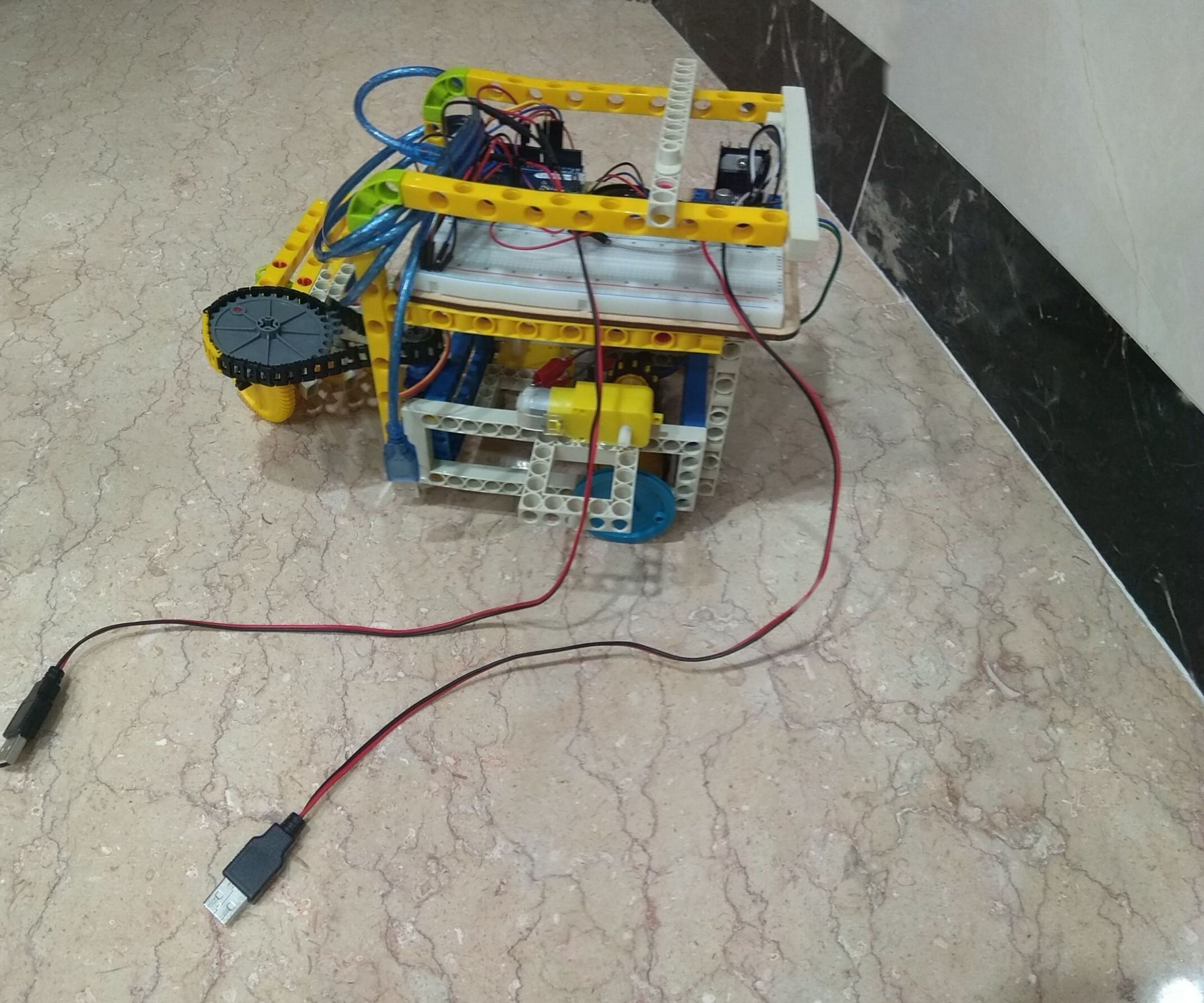 Corner Sweeper Robot (in English and Chinese) : 6 Steps - Instructables