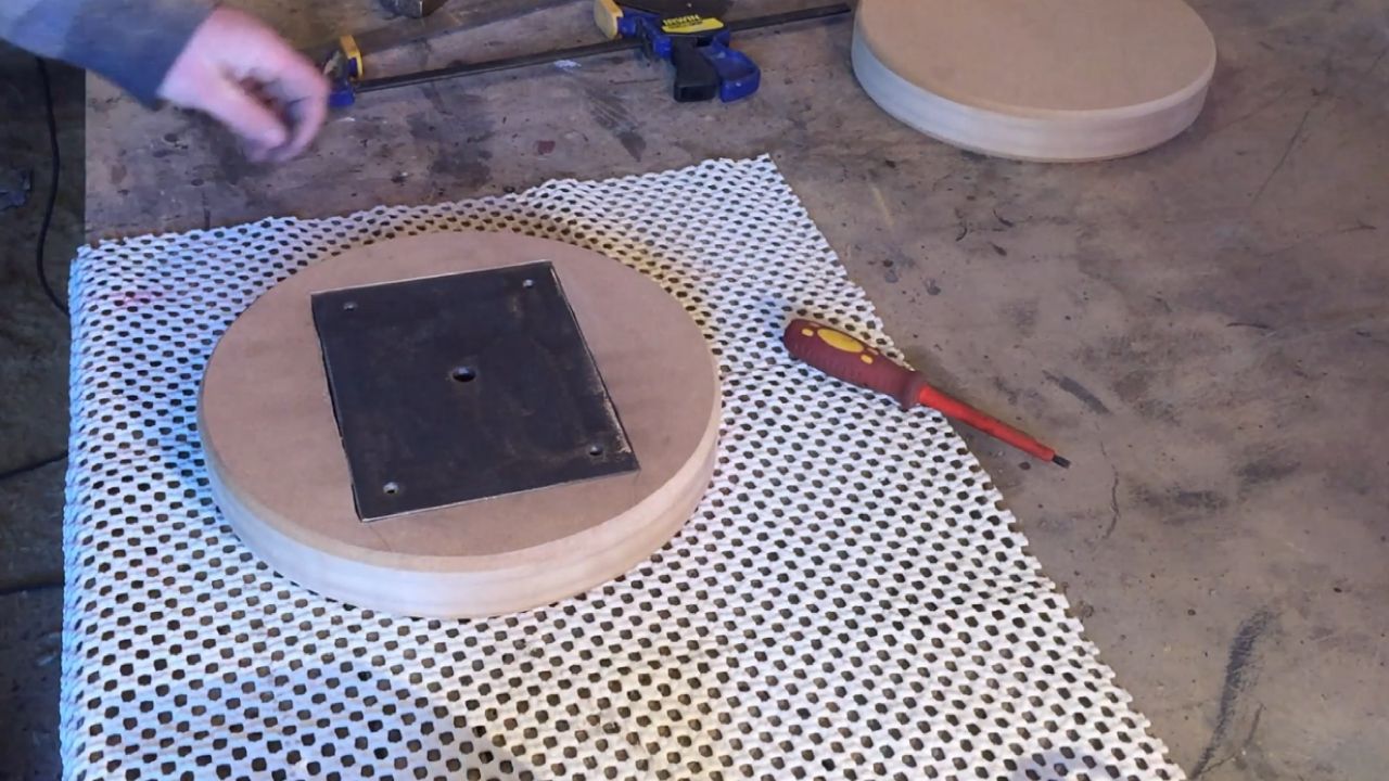 Shock Absorber Stools : 18 Steps (with Pictures) - Instructables