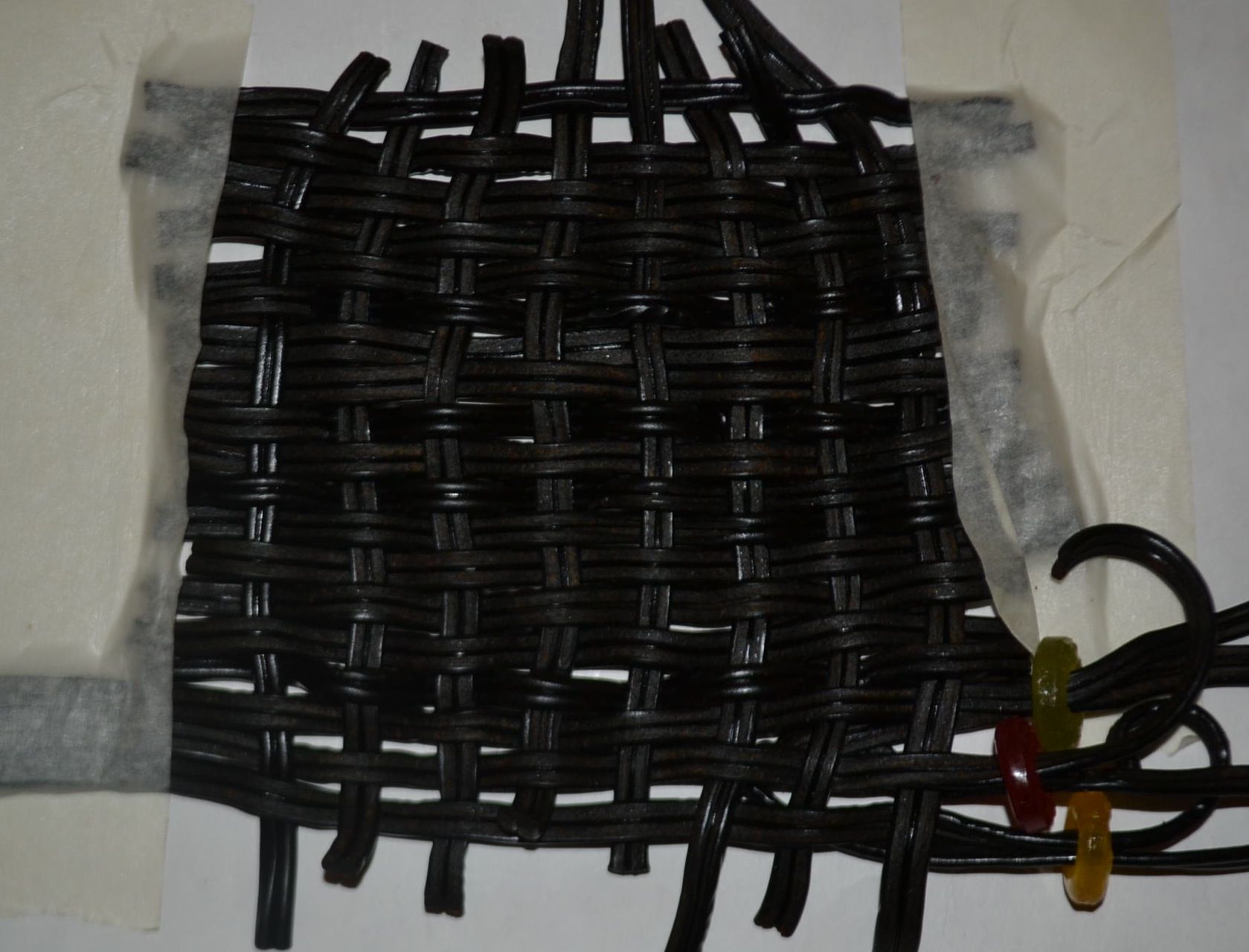 ♥WOVEN EATABLE LICORICE STRINGS BRA♥ : 11 Steps (with Pictures ...