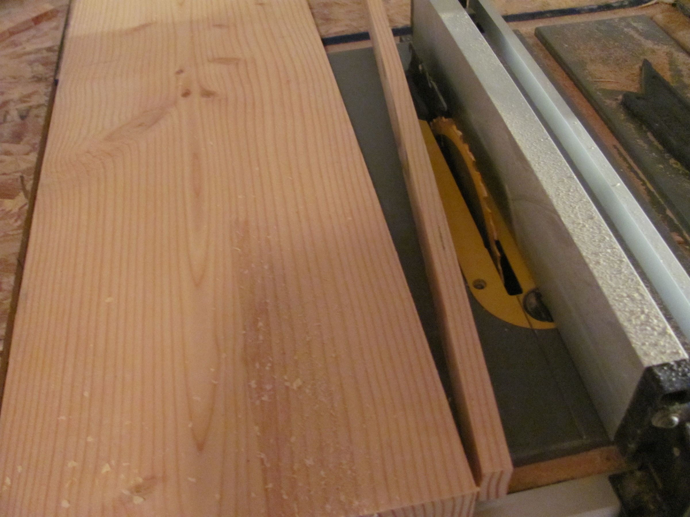 2x12 End Table With HDPE Knob : 12 Steps (with Pictures) - Instructables