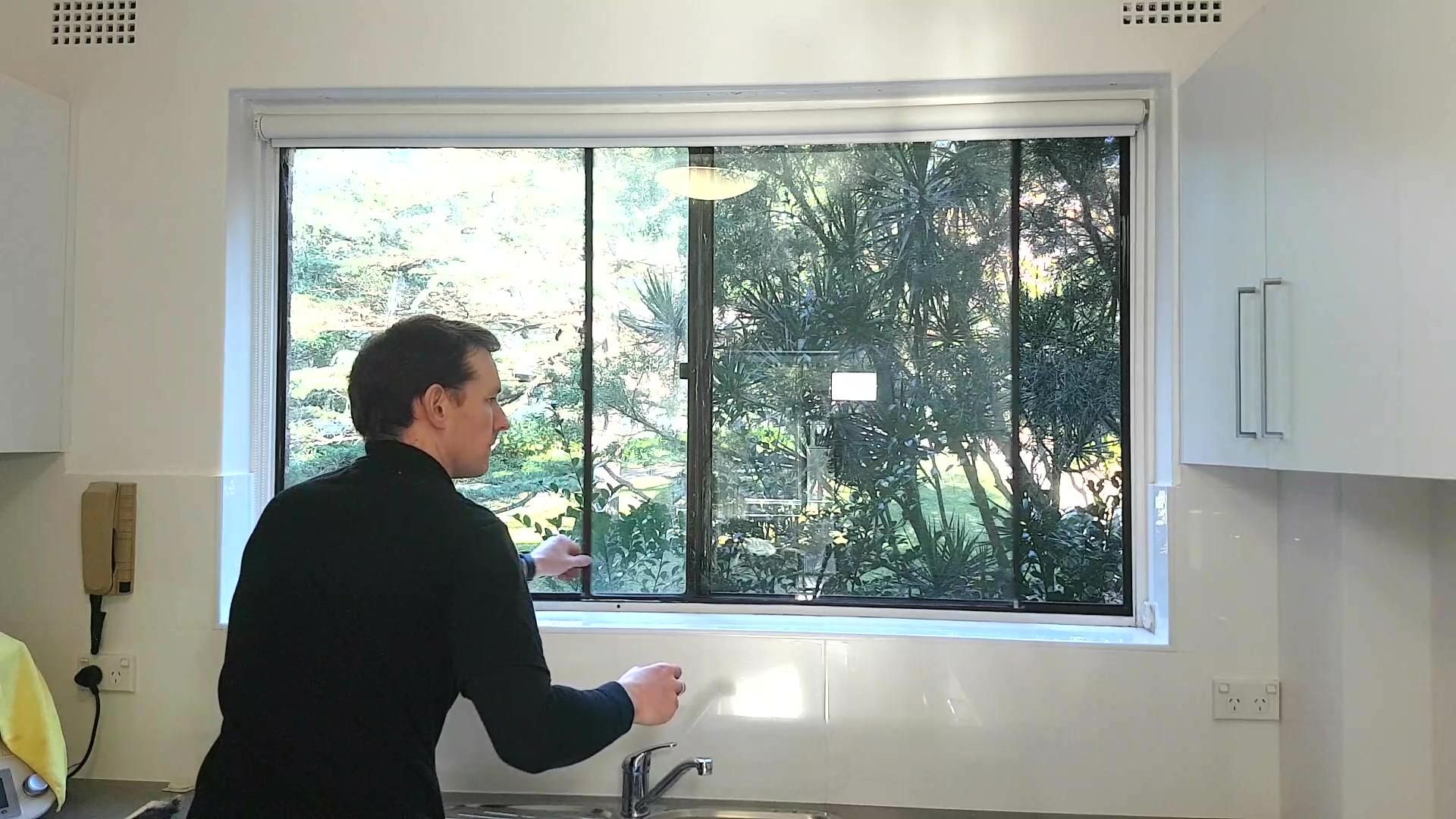Fixing Sliding Aluminium Windows : 5 Steps (with Pictures) - Instructables