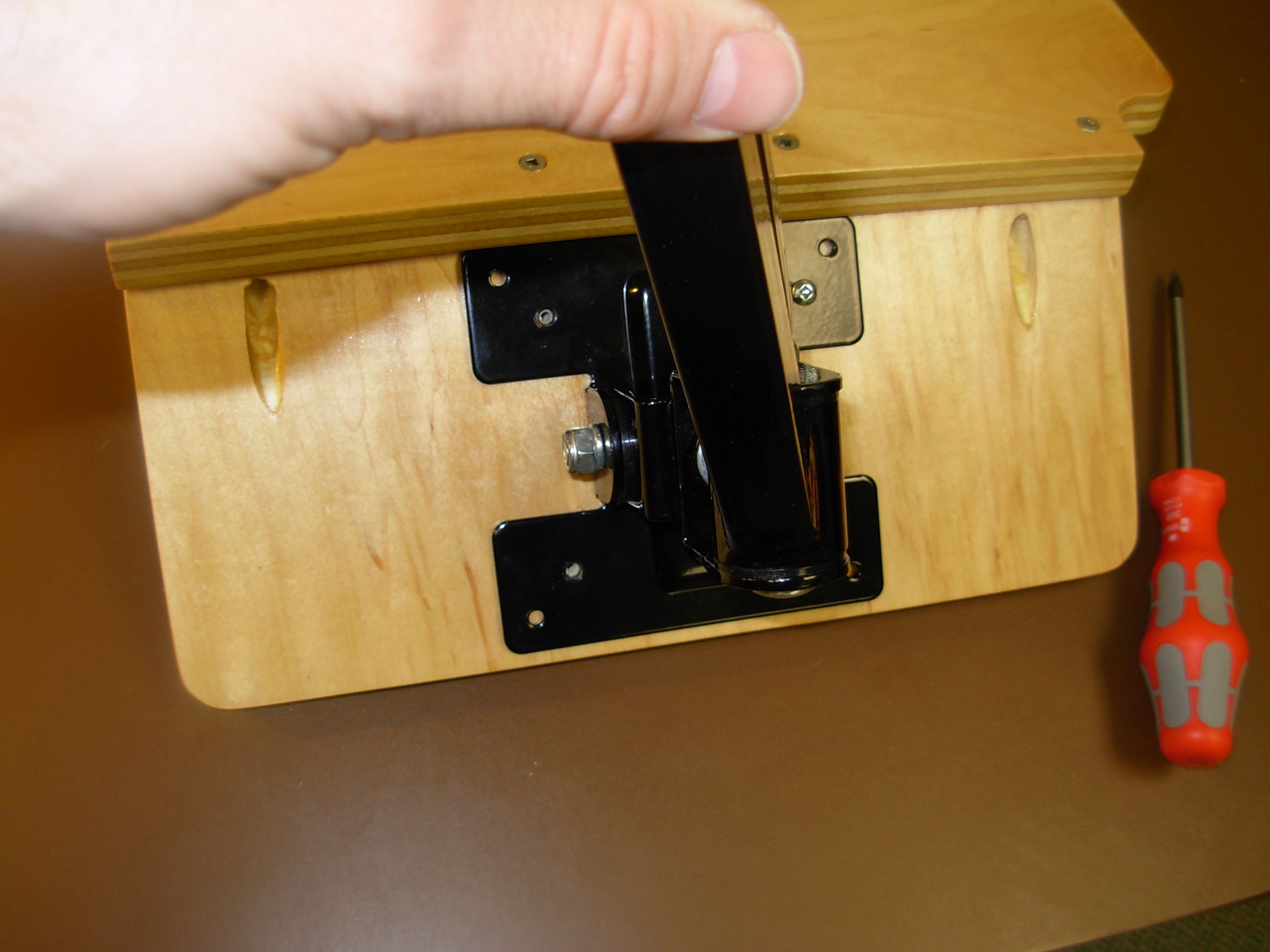 A DIY Laptop Rack : 5 Steps (with Pictures) - Instructables