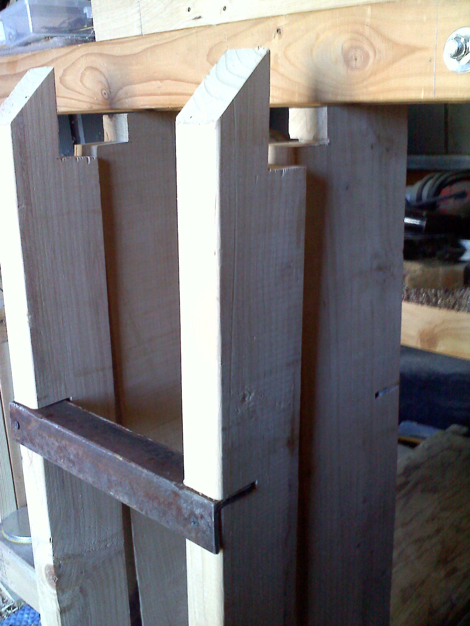 Leg Vise (Threadless) : 10 Steps (with Pictures) - Instructables